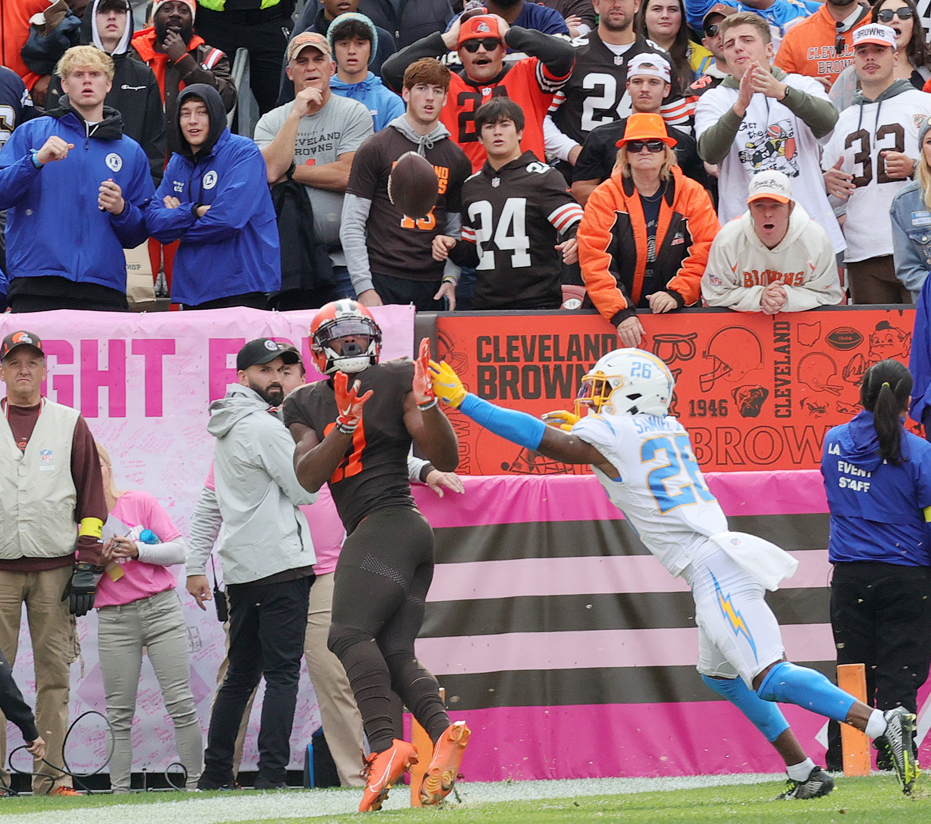 Cleveland Browns vs. Los Angeles Chargers, October 9, 2022 - cleveland.com
