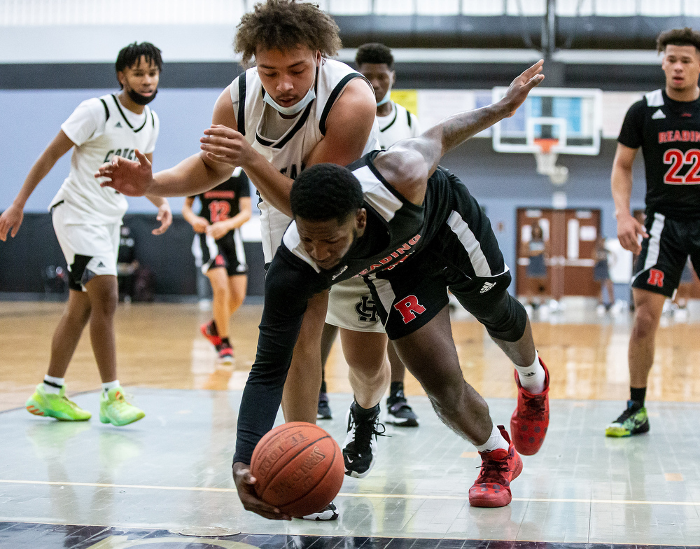 Reading defeats Harrisburg 77-60 in boys high school basketball ...