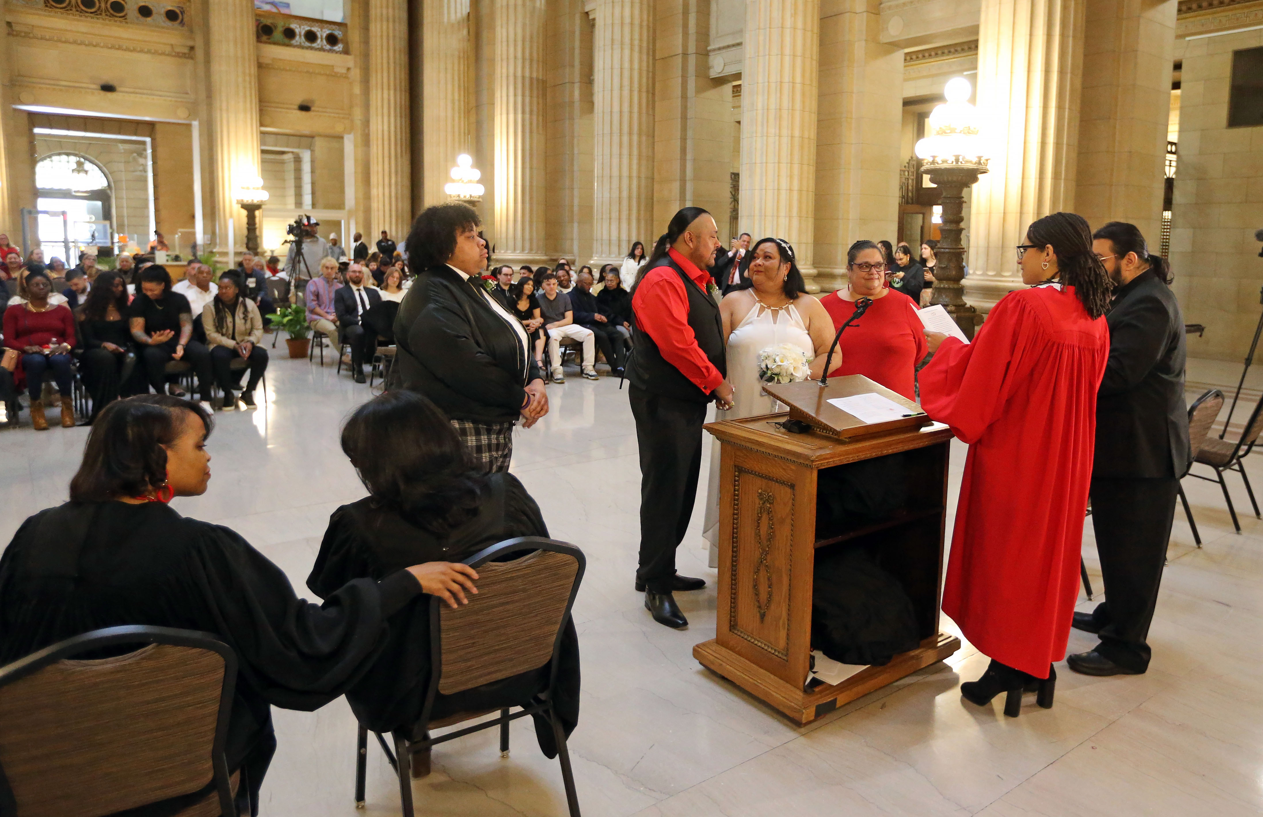 Valentine’s Day weddings at Cleveland City Hall, February 14, 2024 ...