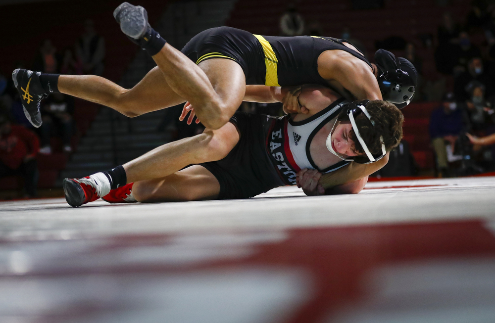 Easton wrestling hosts Freedom on Jan 12, 2022 - lehighvalleylive.com