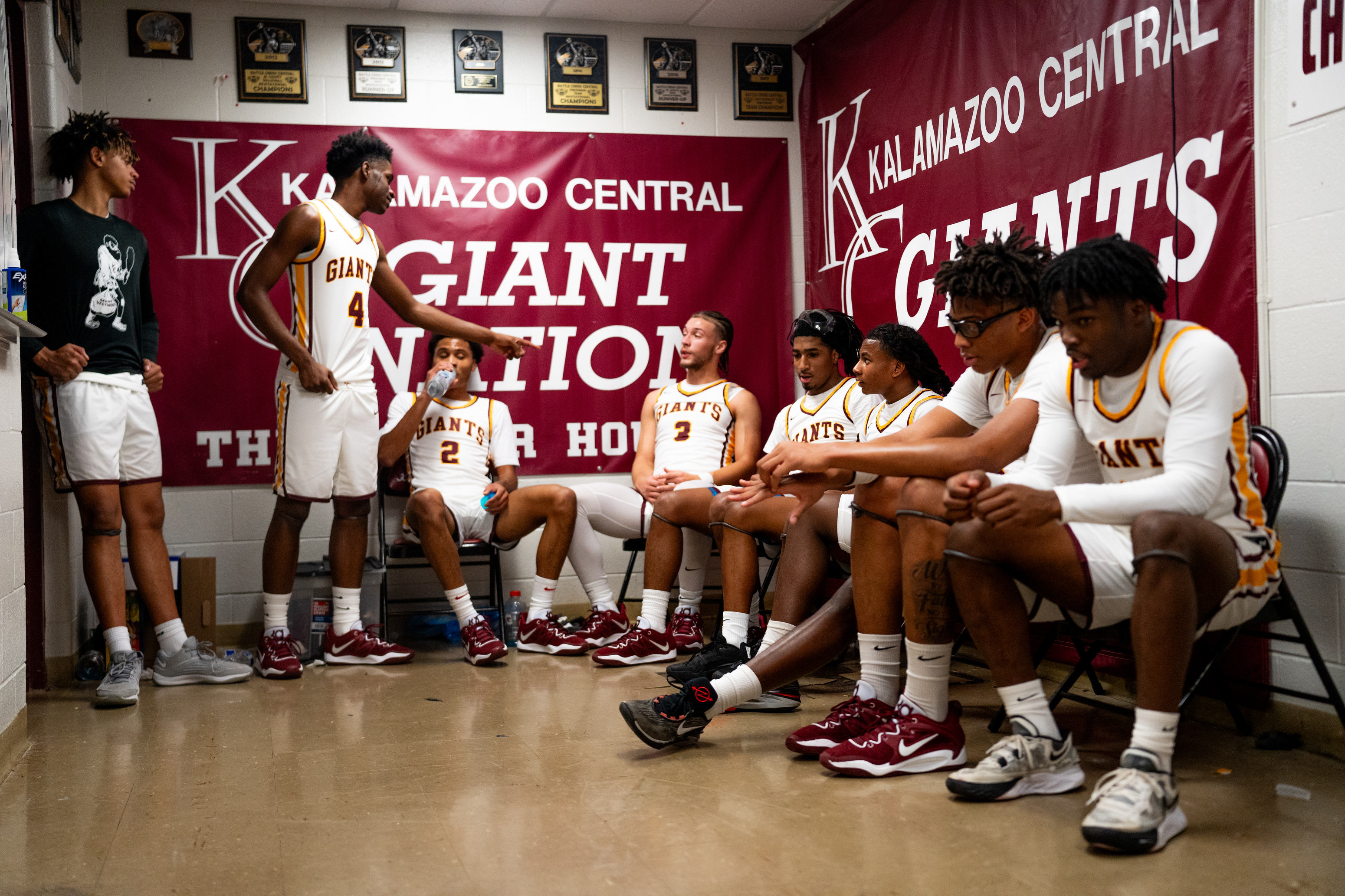 Kalamazoo Central basketball hosts Grand Rapids Christian - mlive.com