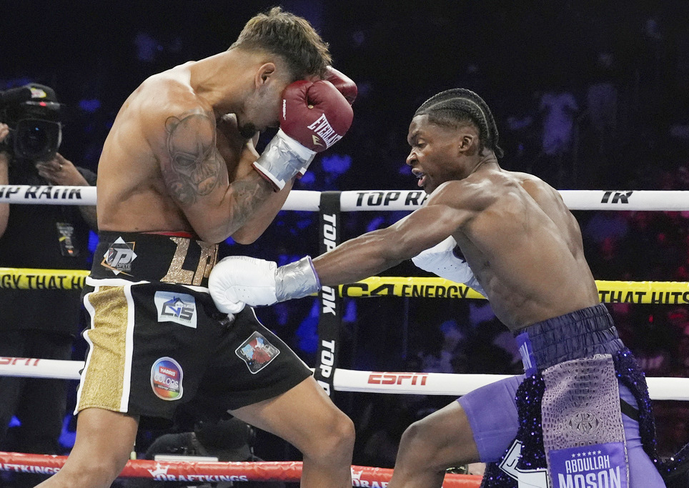 Abdullah Mason trains for his upcoming fight June 7, 2025, against ...
