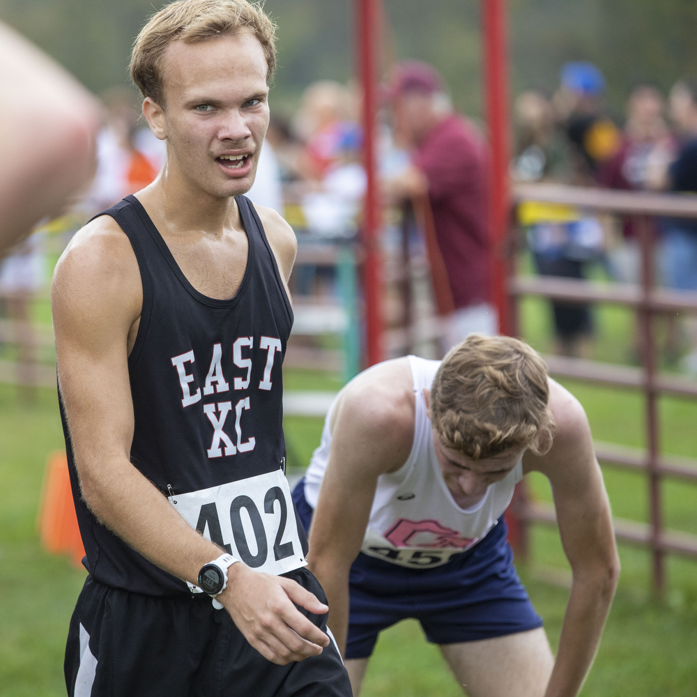 Weber Long wins the 2021 Boys Mid-Penn Cross Country Championship ...