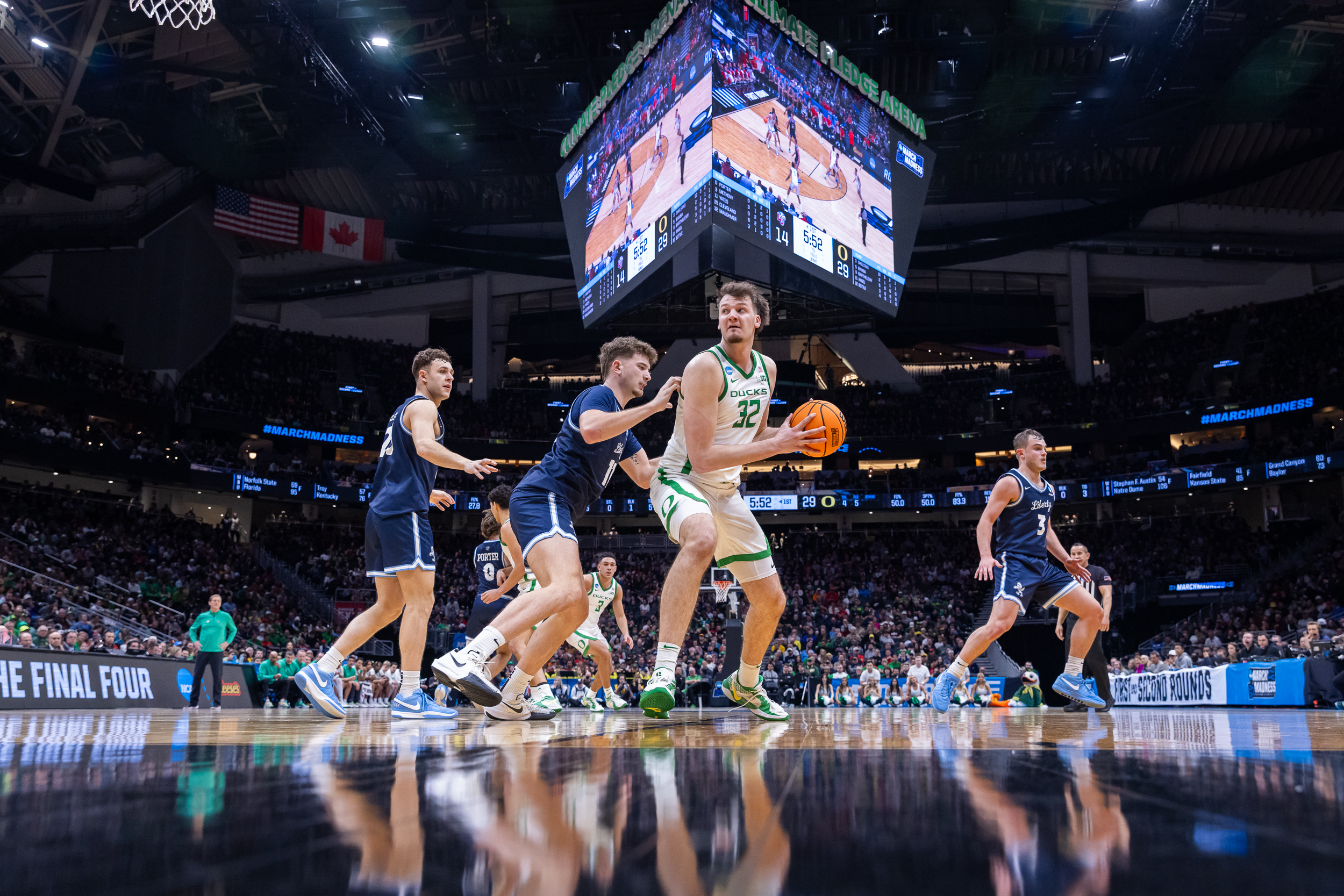 Oregon Ducks vs. Liberty Flames in men's NCAA Tournament - oregonlive.com