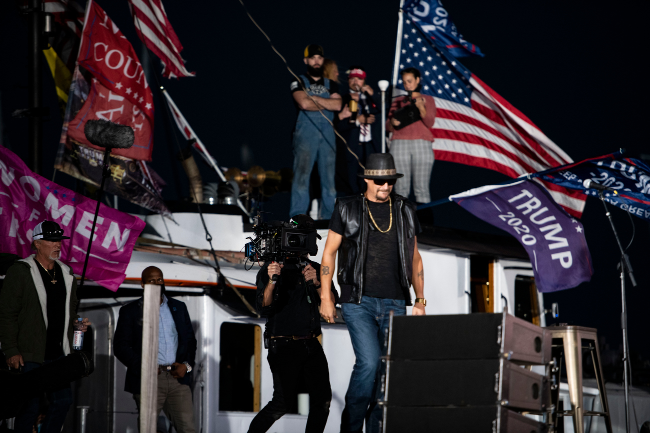 Kid Rock joins Donald Trump Jr. at campaign rally in Macomb County ...