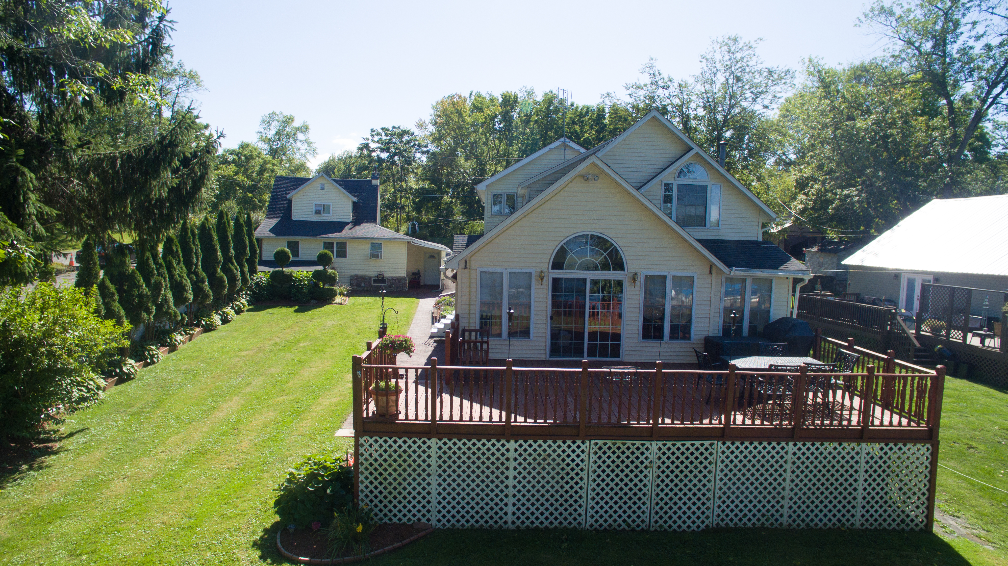Brewerton property on Oneida Lake has three homes on it - syracuse.com