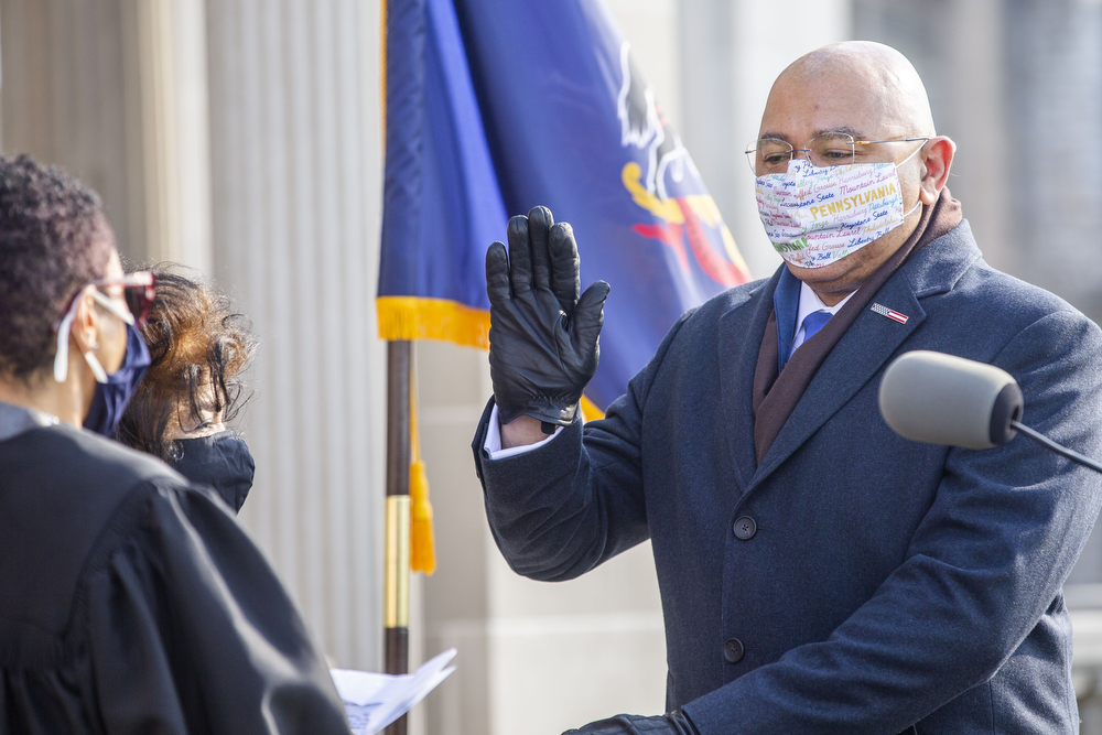Tim DeFoor sworn in as Pennsylvania's new Auditor General - pennlive.com