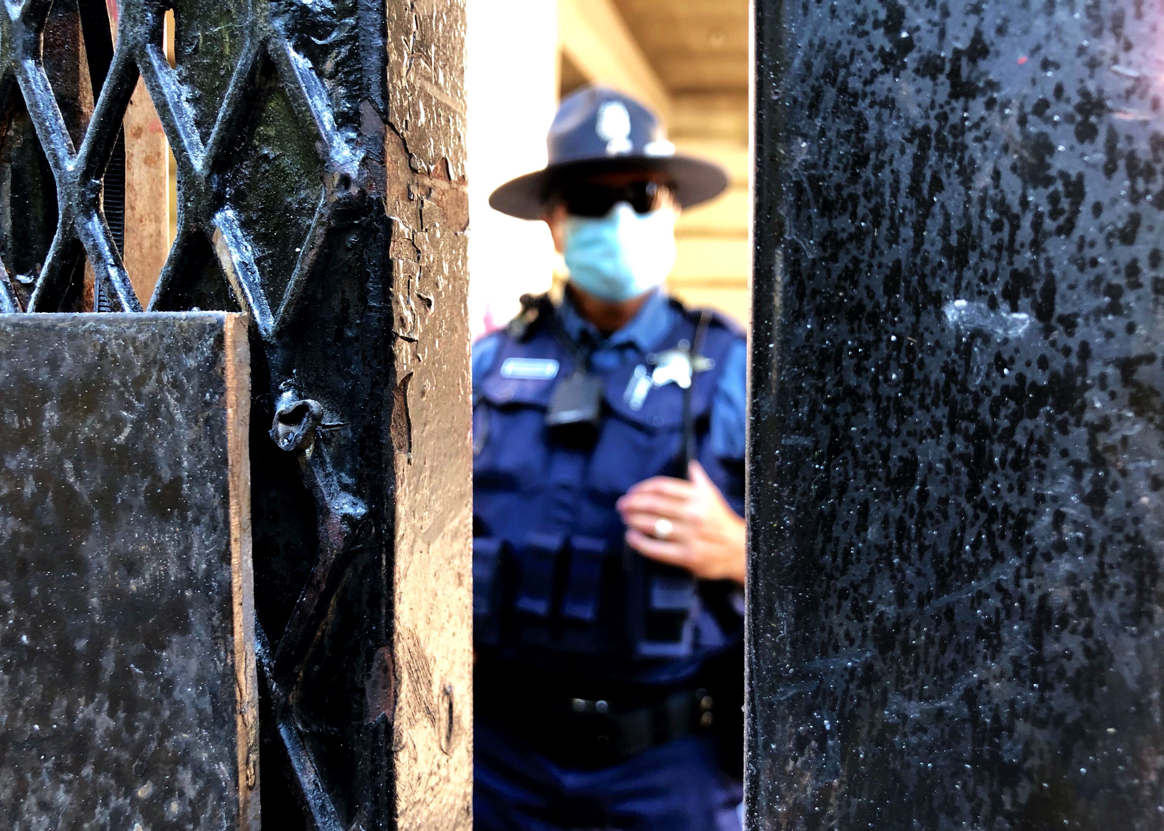 Oregon State Police at federal courthouse - oregonlive.com