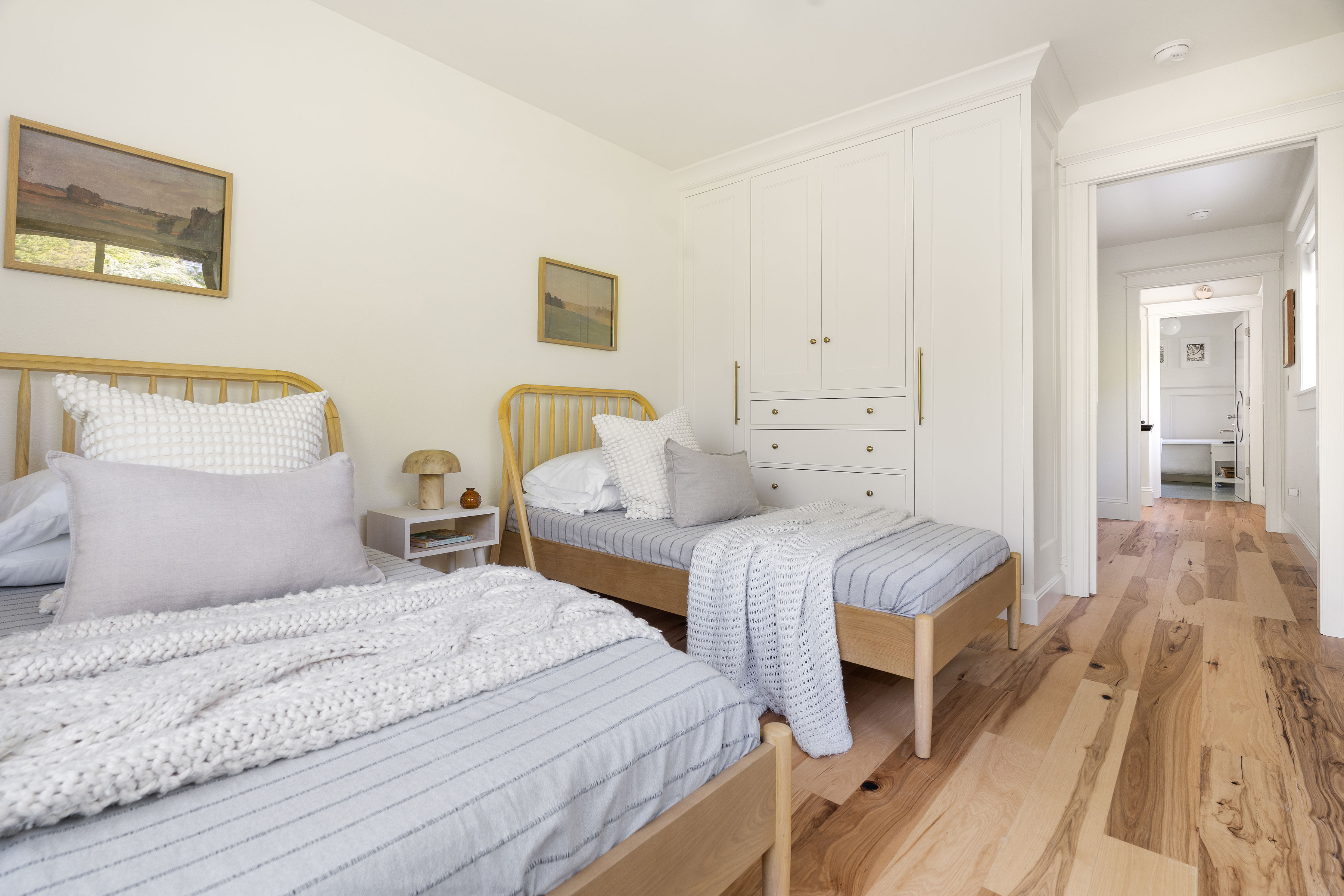 Rare Art Moderne house - oregonlive.com