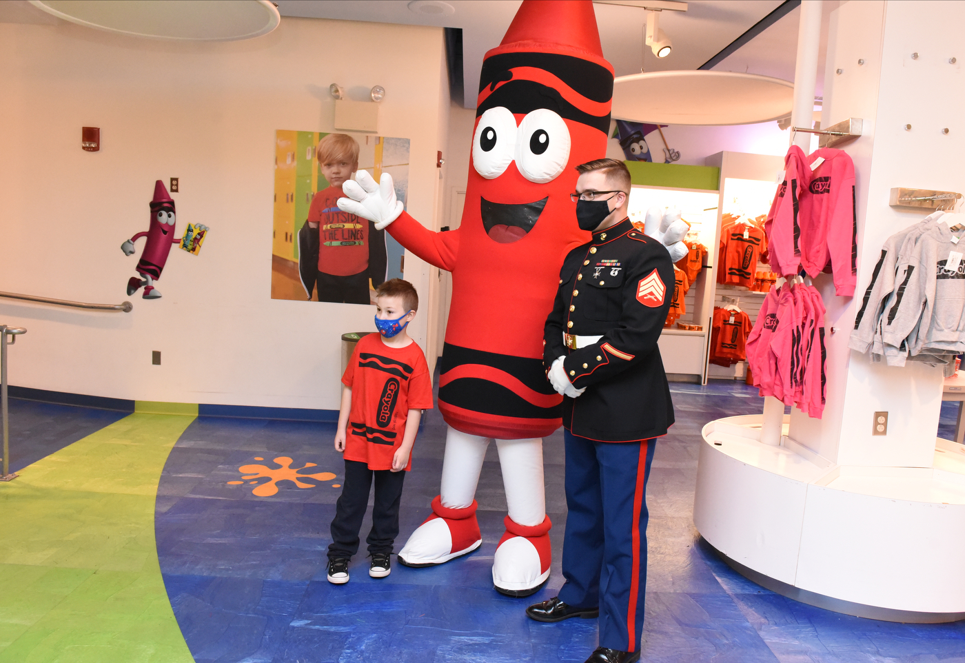 96-seconds of Color shopping spree at Crayola Experience ...