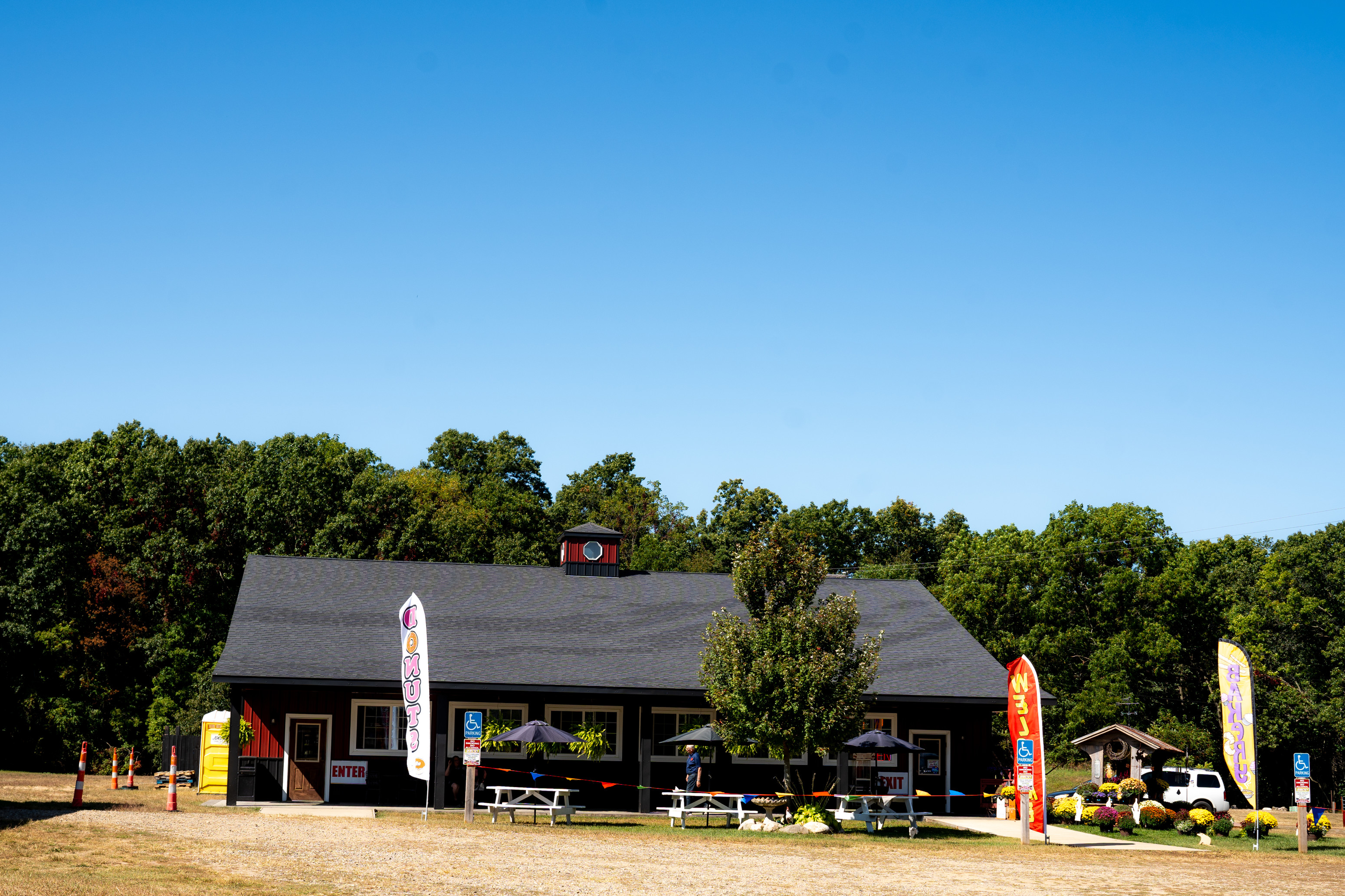 A family environment and a 125-year-old apple press make VerHage Fruit ...