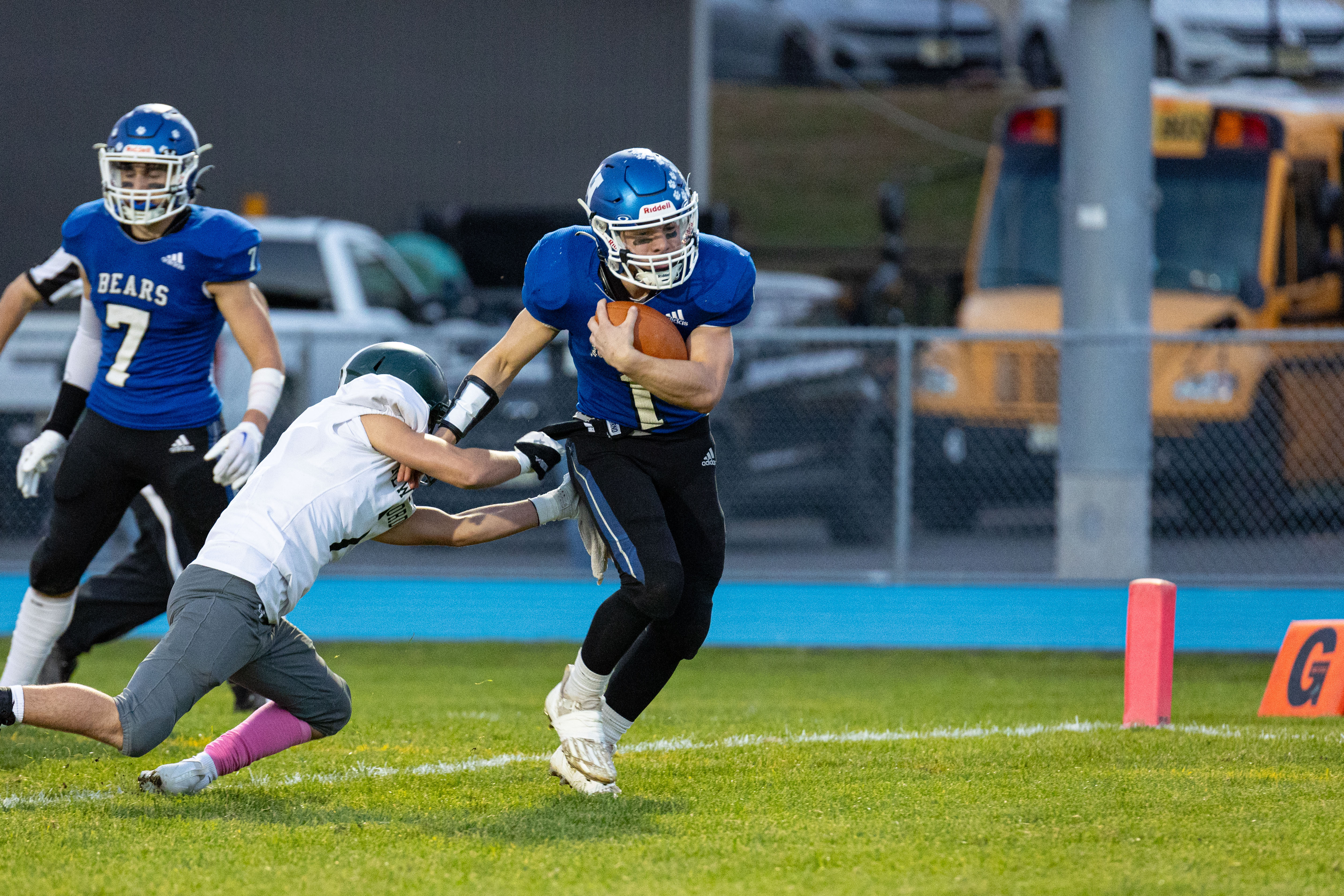 Football photos: Hawthorne HS vs. New Milford HS, NJSIAA North 1, Group ...