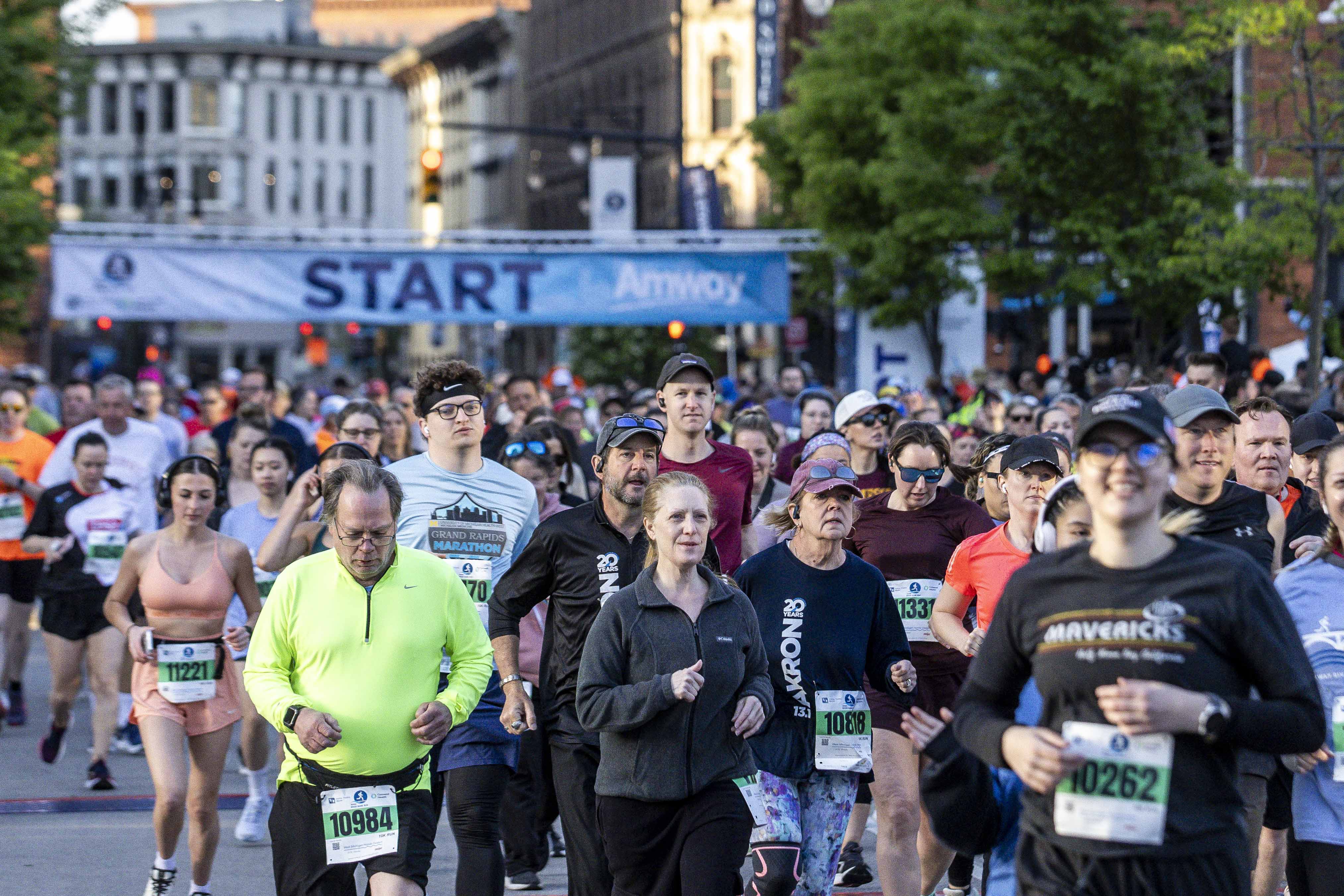 Amway River Bank Run 2025 - mlive.com