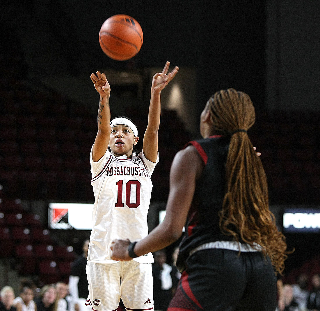 UMass Women"s Basketball vs Harvard 11/11/25 - masslive.com