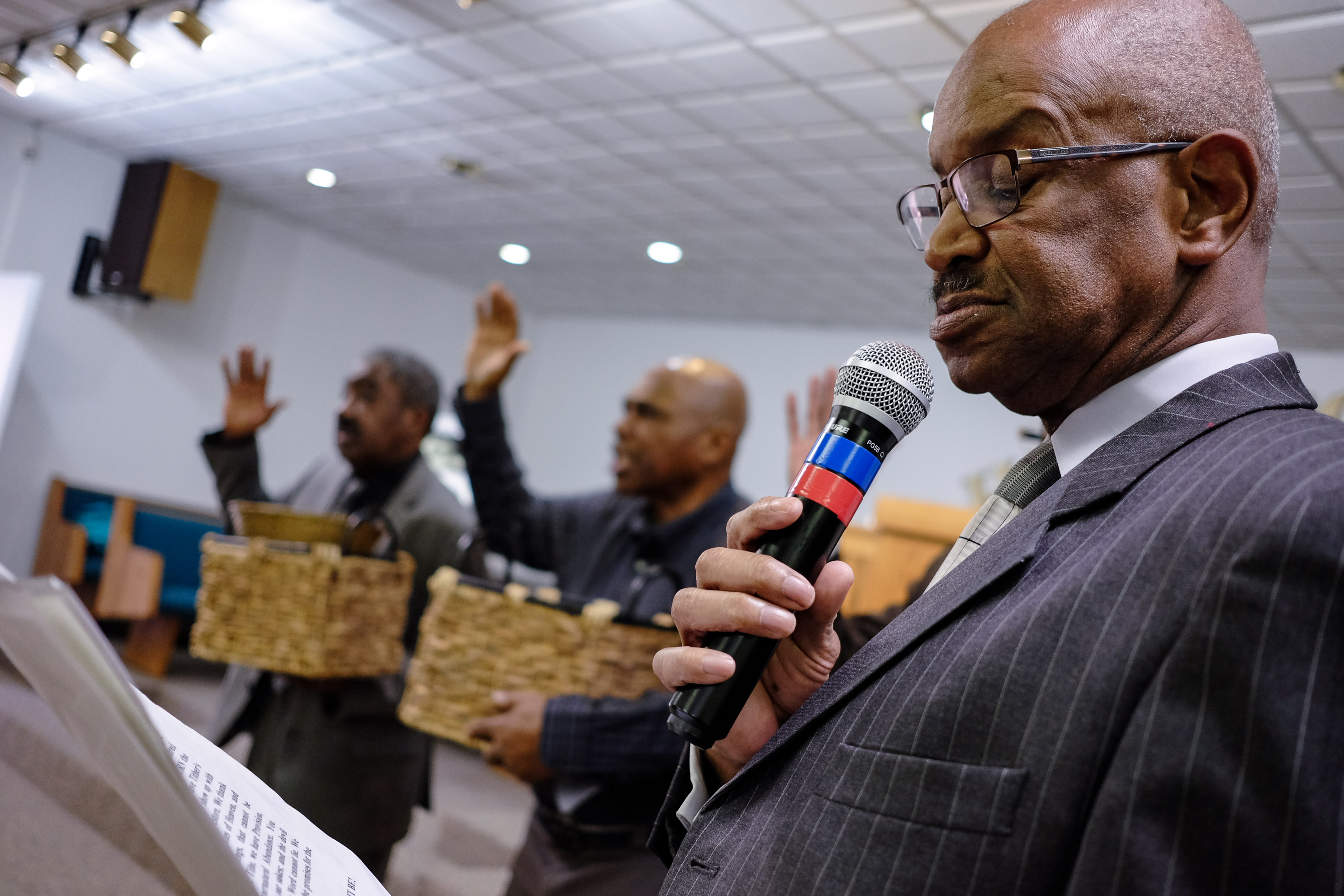 Pastor and soul singer leads congregation in worship on her birthday ...