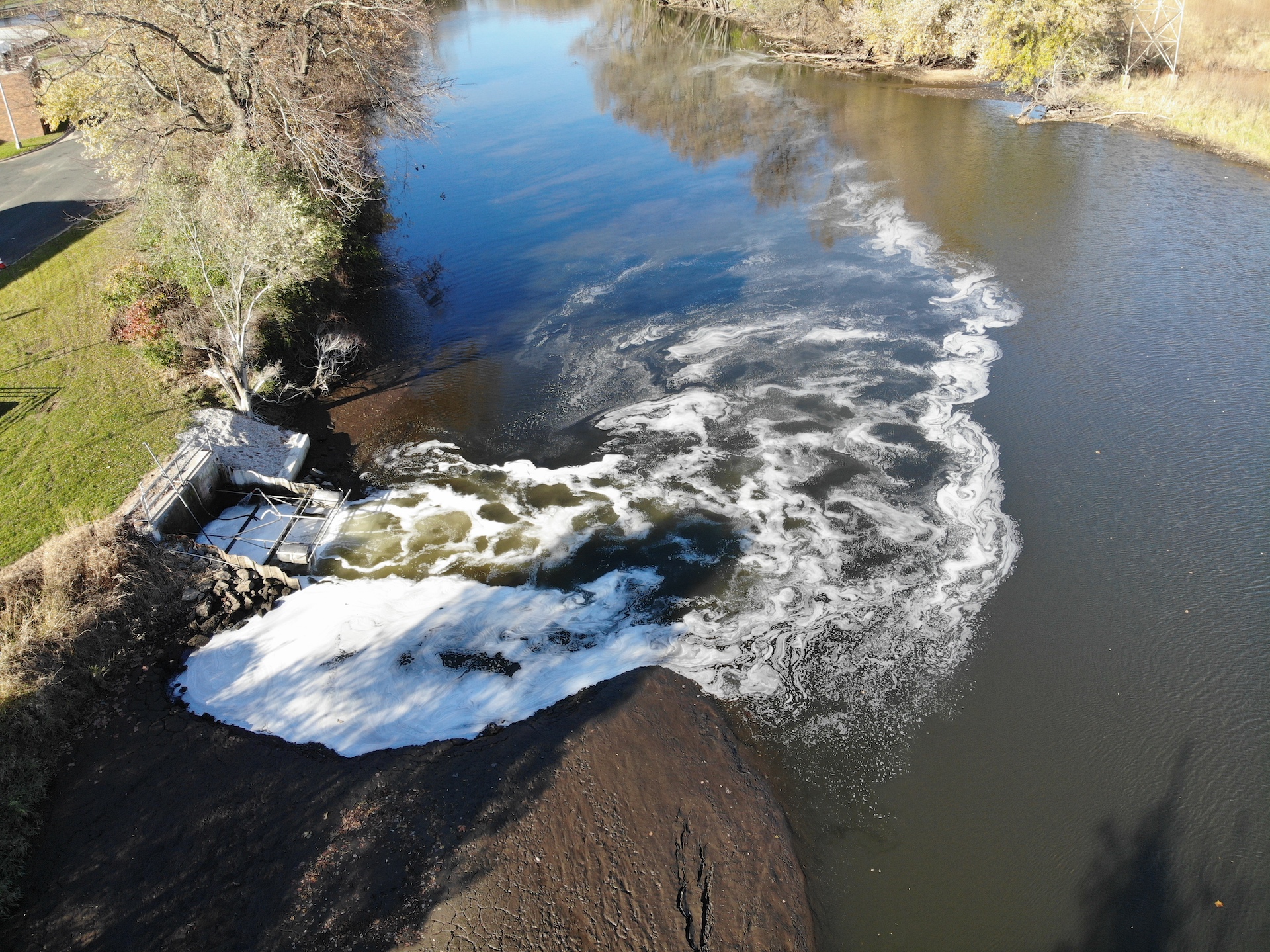 Maps show huge Morrow Lake sediment deposits in Kalamazoo River - mlive.com