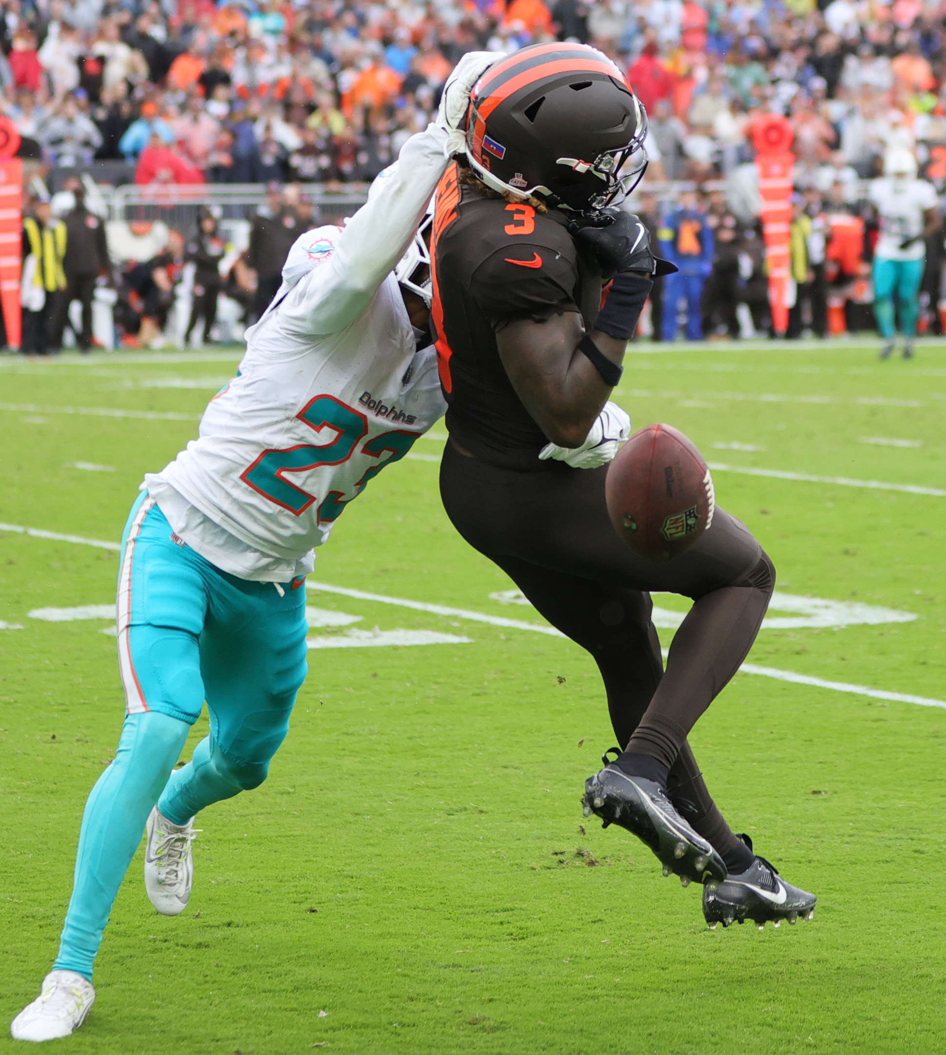 Cleveland Browns vs. Miami Dolphins, October 19, 2025 - cleveland.com