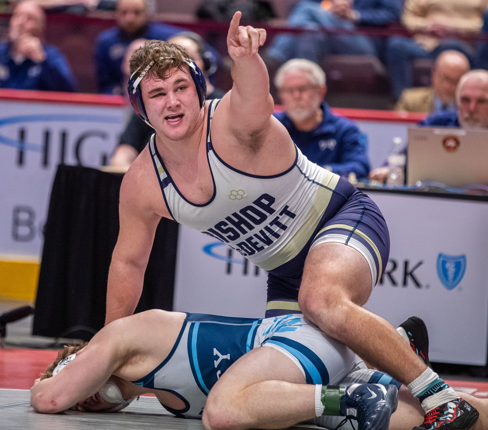 The 2022 PIAA Class 2A Wrestling finals - pennlive.com