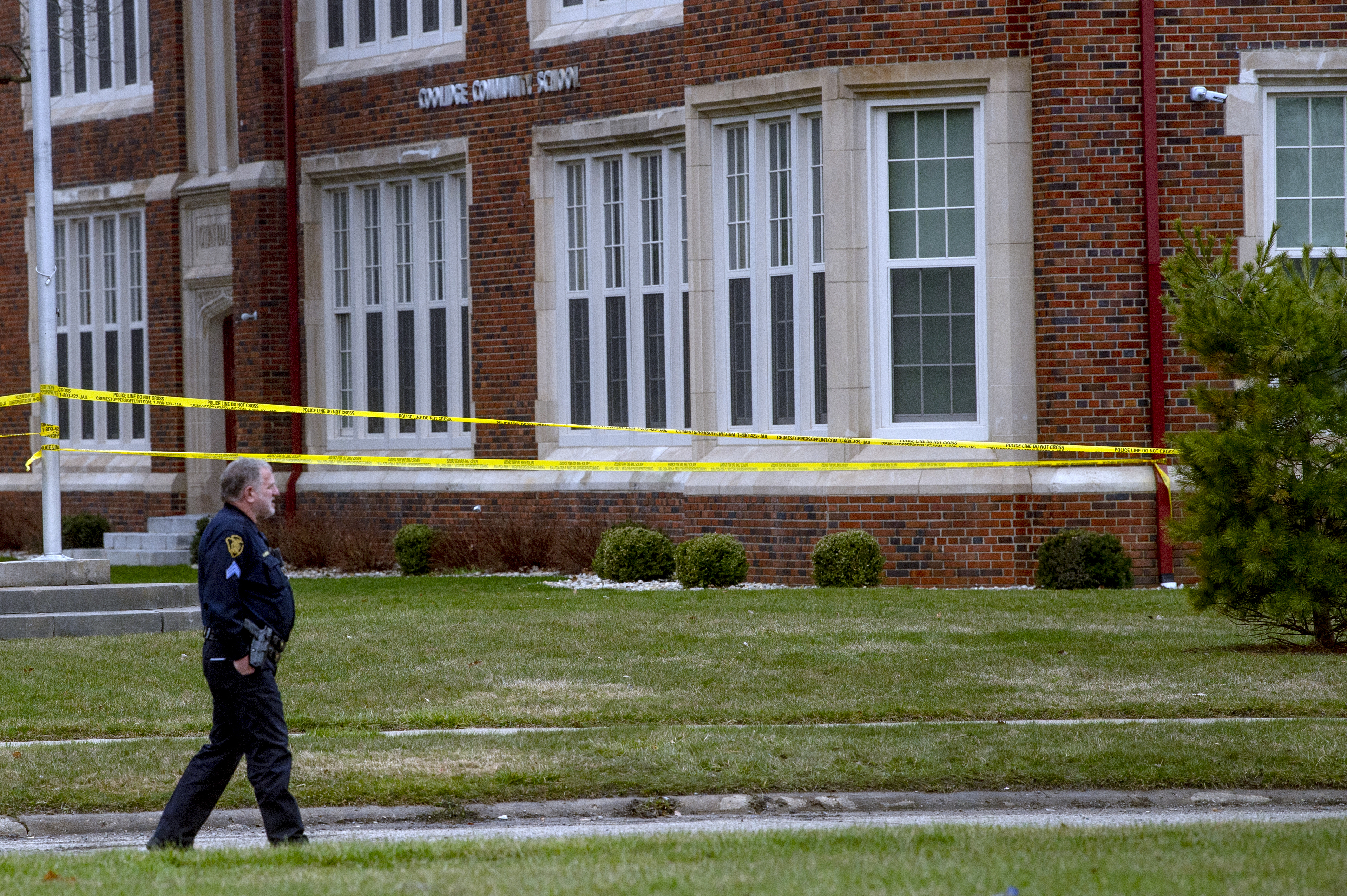 One dead after midday homicide on Flint's west side - mlive.com