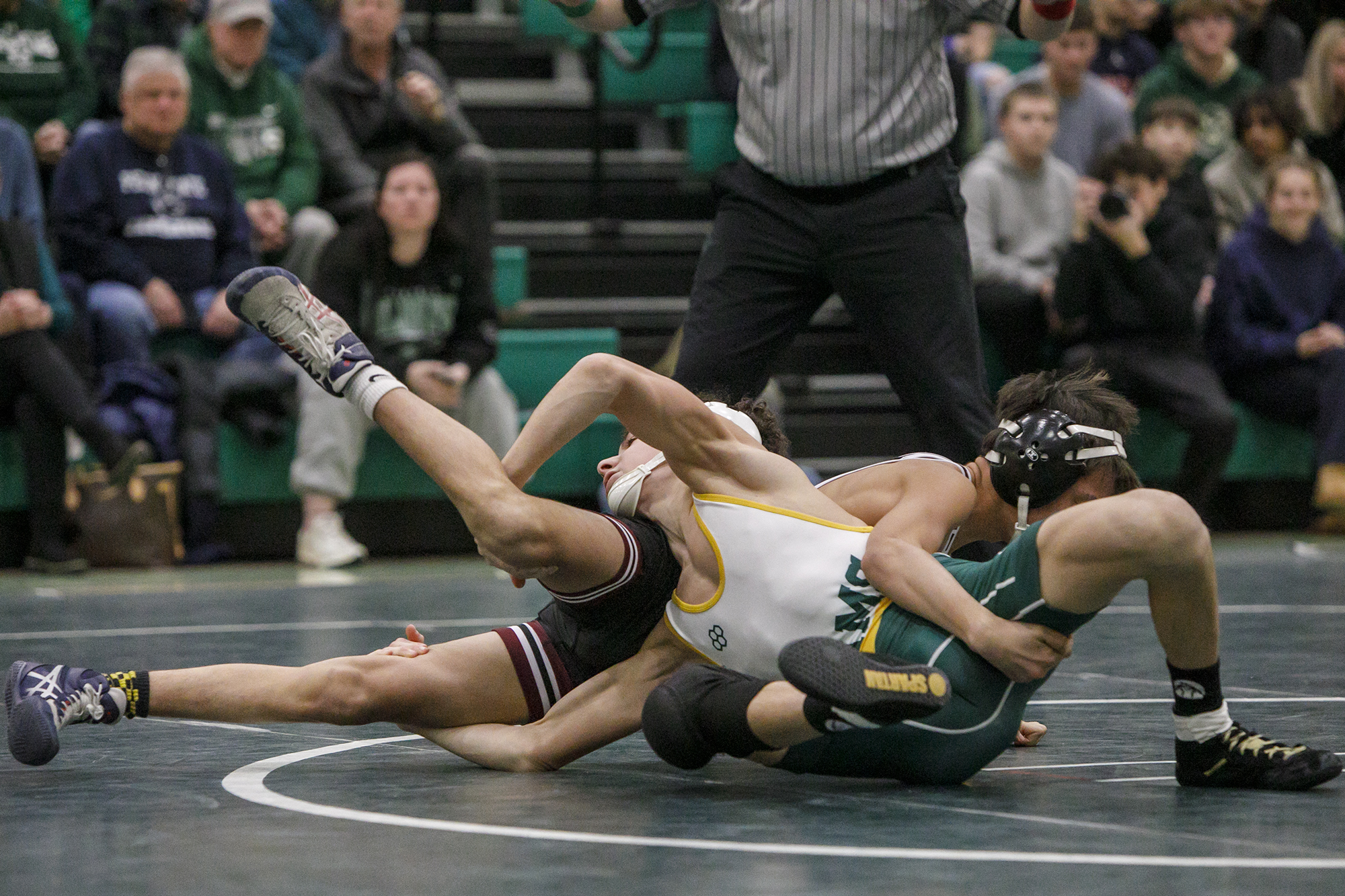 State College vs Central Dauphin in boys high school wrestling ...