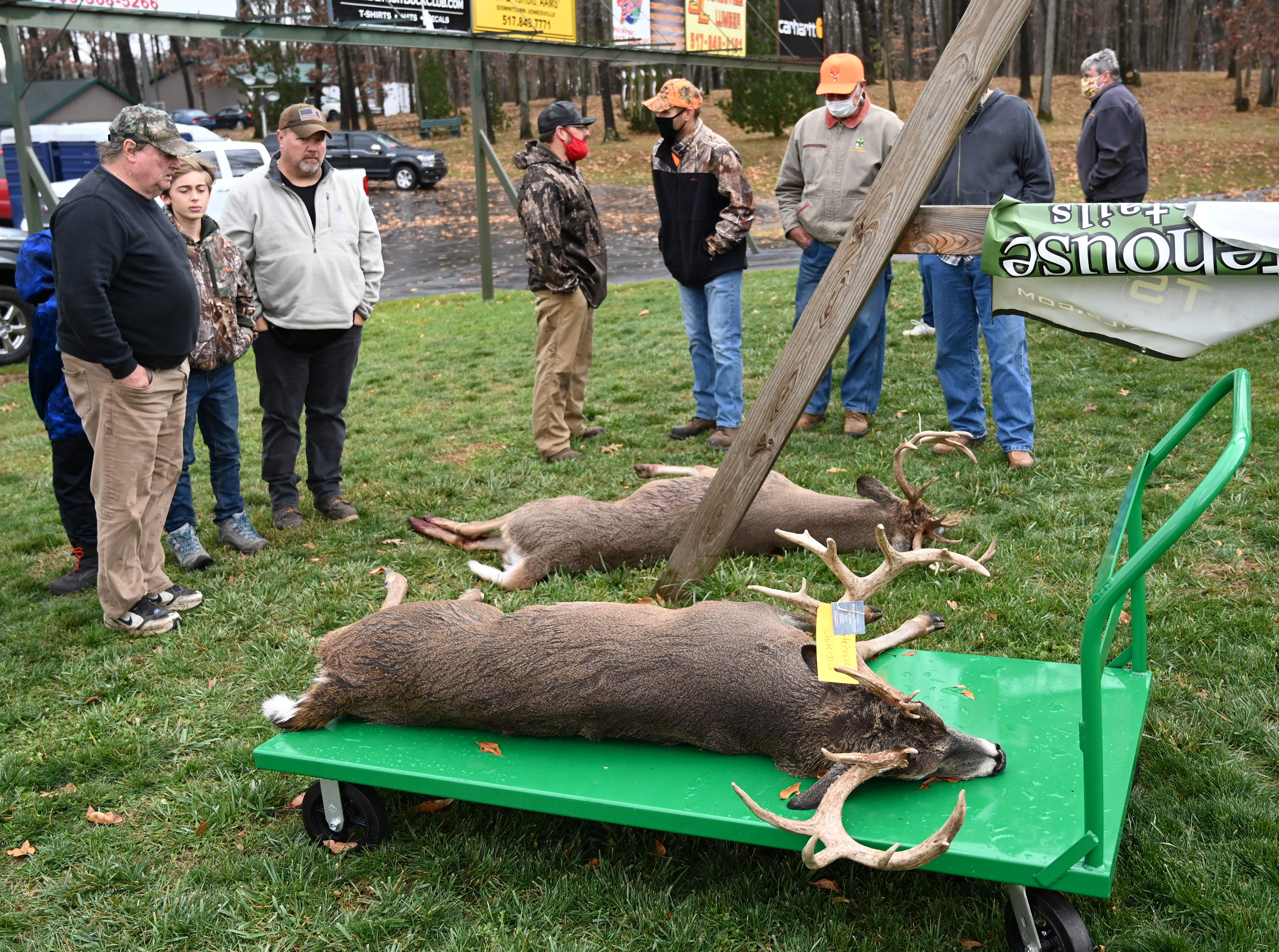 Buck poles at Jerome Country Market and Knutson's on the first day of ...