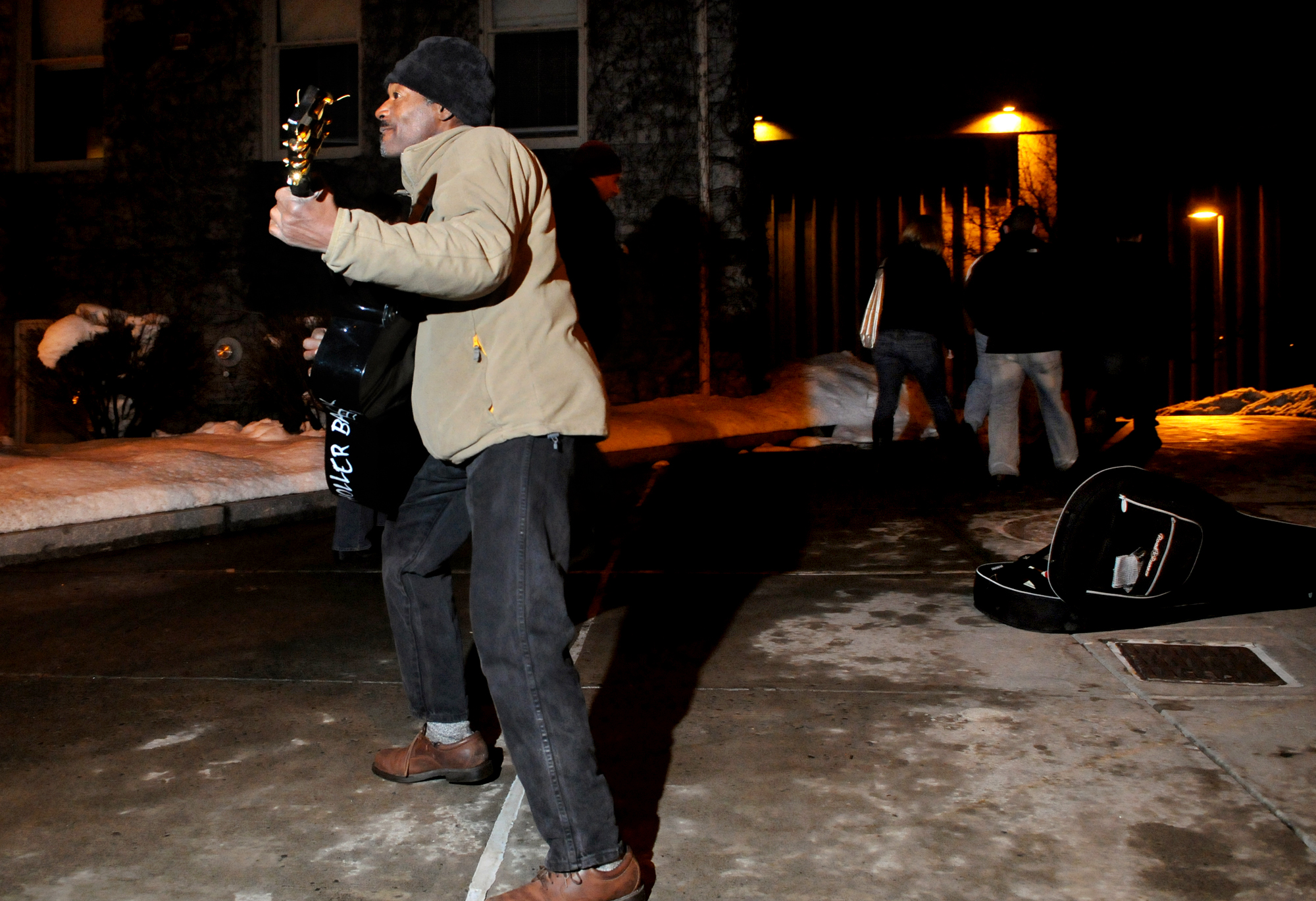 Beloved Syracuse street musician Eli Harris - syracuse.com