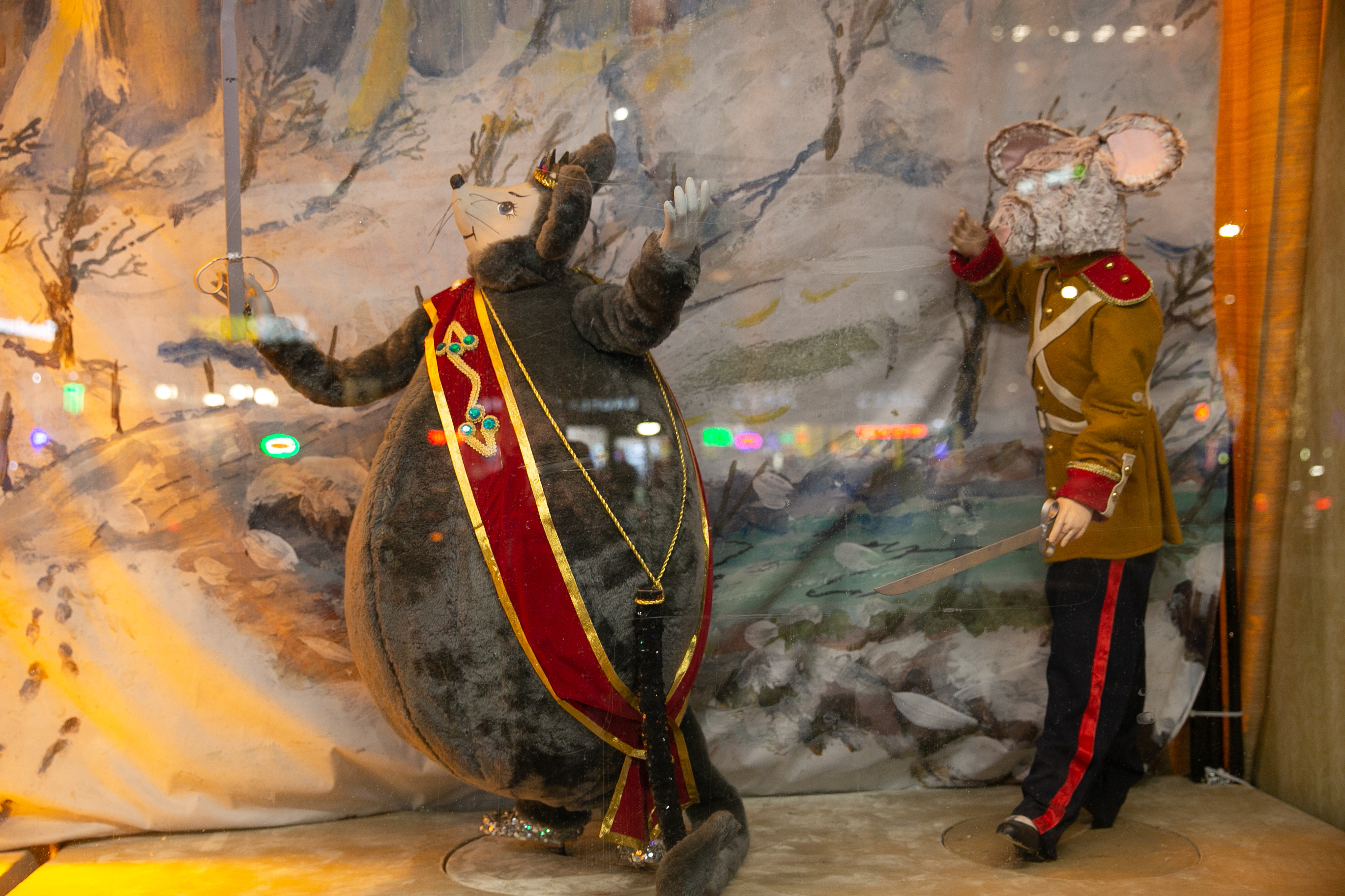 Historic Higbee windows showcase "The Nutcracker" at JACK Casino ...