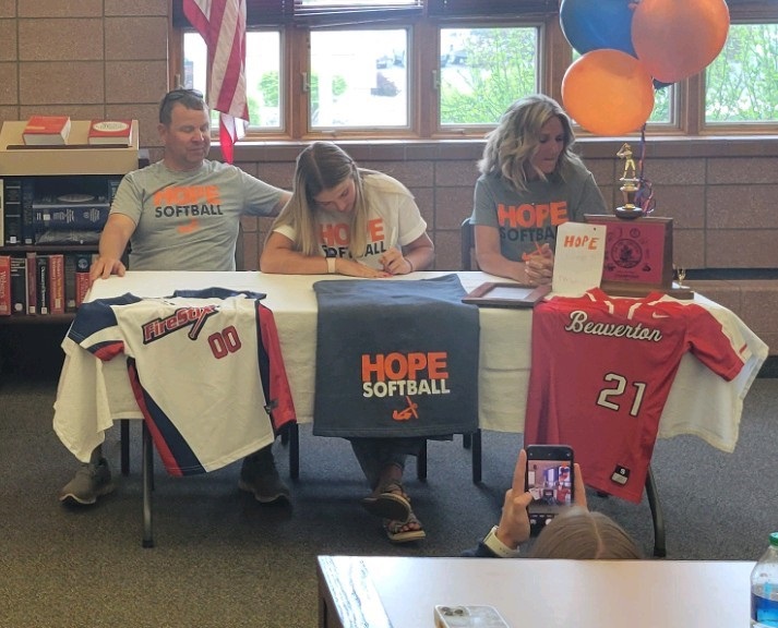 Carly Smithers's Instagram, Twitter & Facebook on IDCrawl