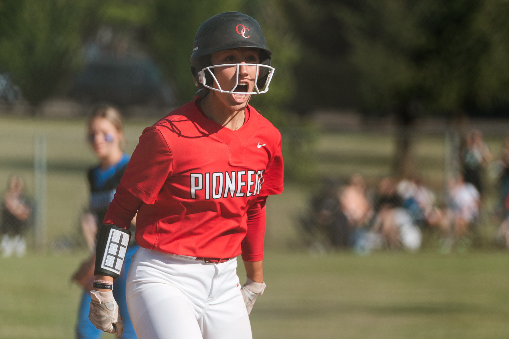 Softball: Oregon City Pioneers vs. South Medford Panthers - oregonlive.com