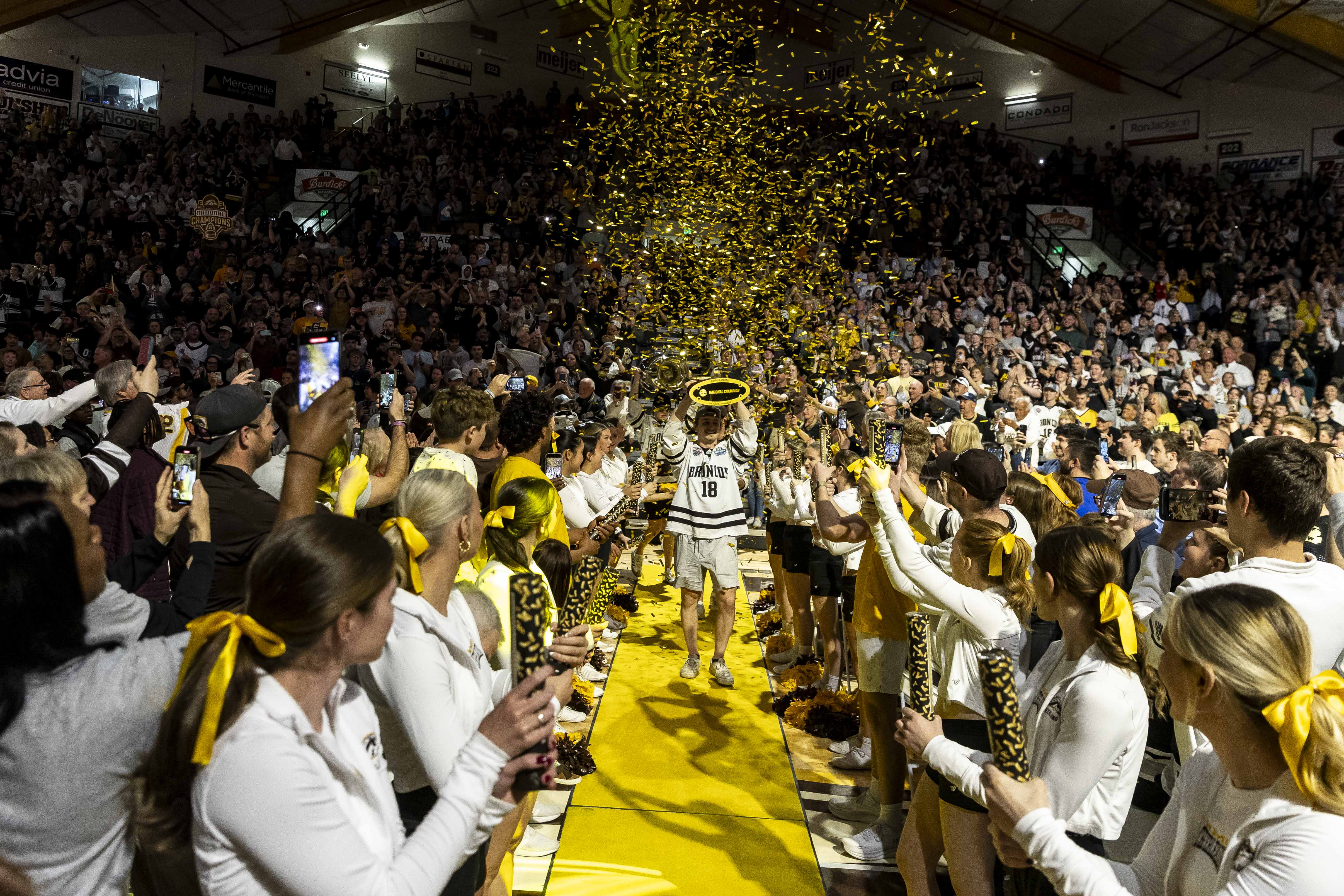 Fans join WMU hockey in celebrating NCAA title during ‘National ...