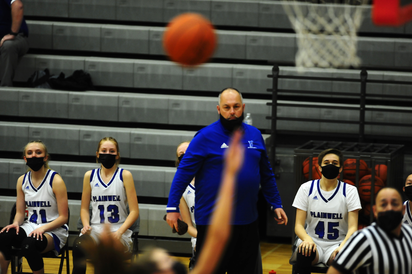 Plainwell edges Otsego 42-39 in 2021 girls basketball district finals ...