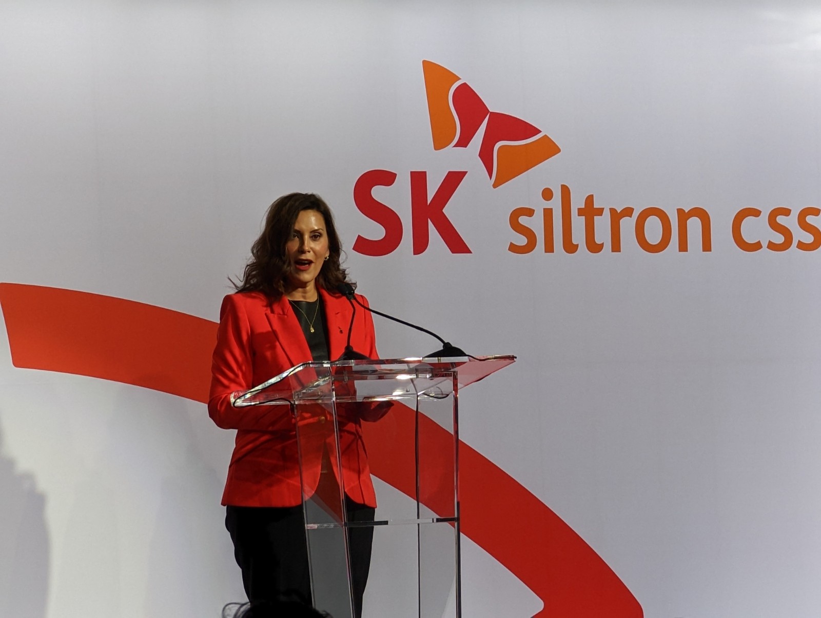 Gov. Whitmer, officials visit new SK Siltron CSS location in Monitor Township - mlive.com