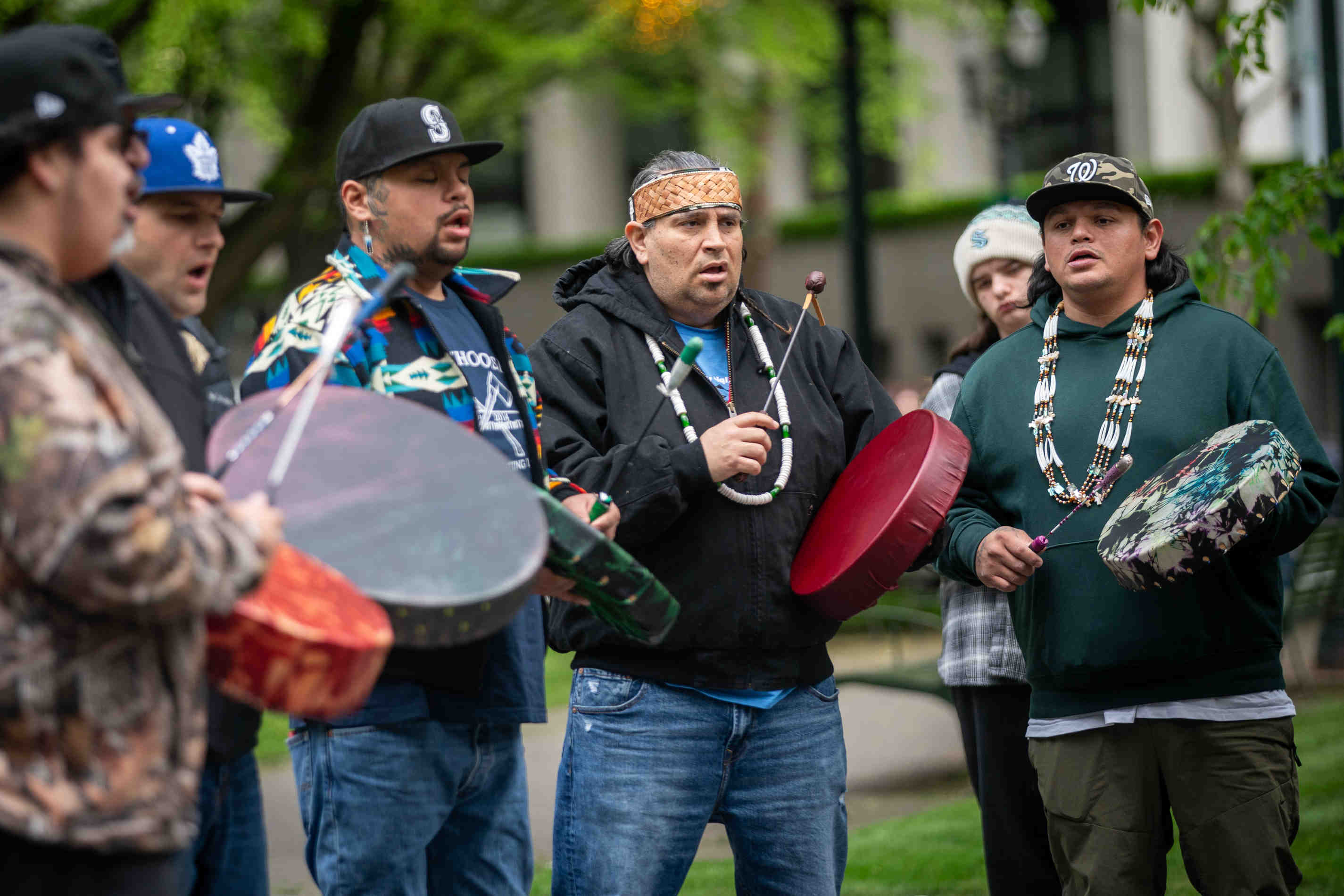 Grand Ronde tribe rallies in Portland over land dispute at Willamette ...