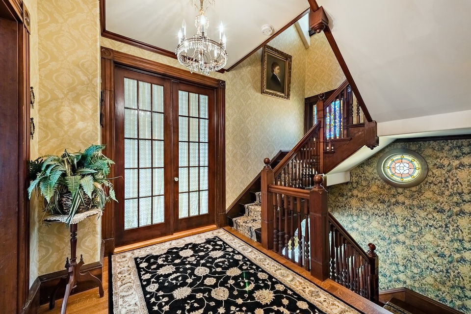 Lizzie Borden’s historic ‘Maplecroft’ mansion on sale in Fall River ...