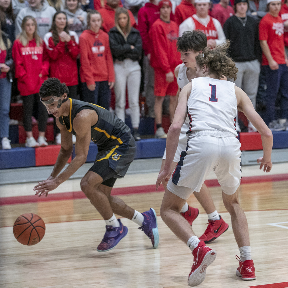 Cedar Cliff boys blow out Red Land 60-24 - pennlive.com