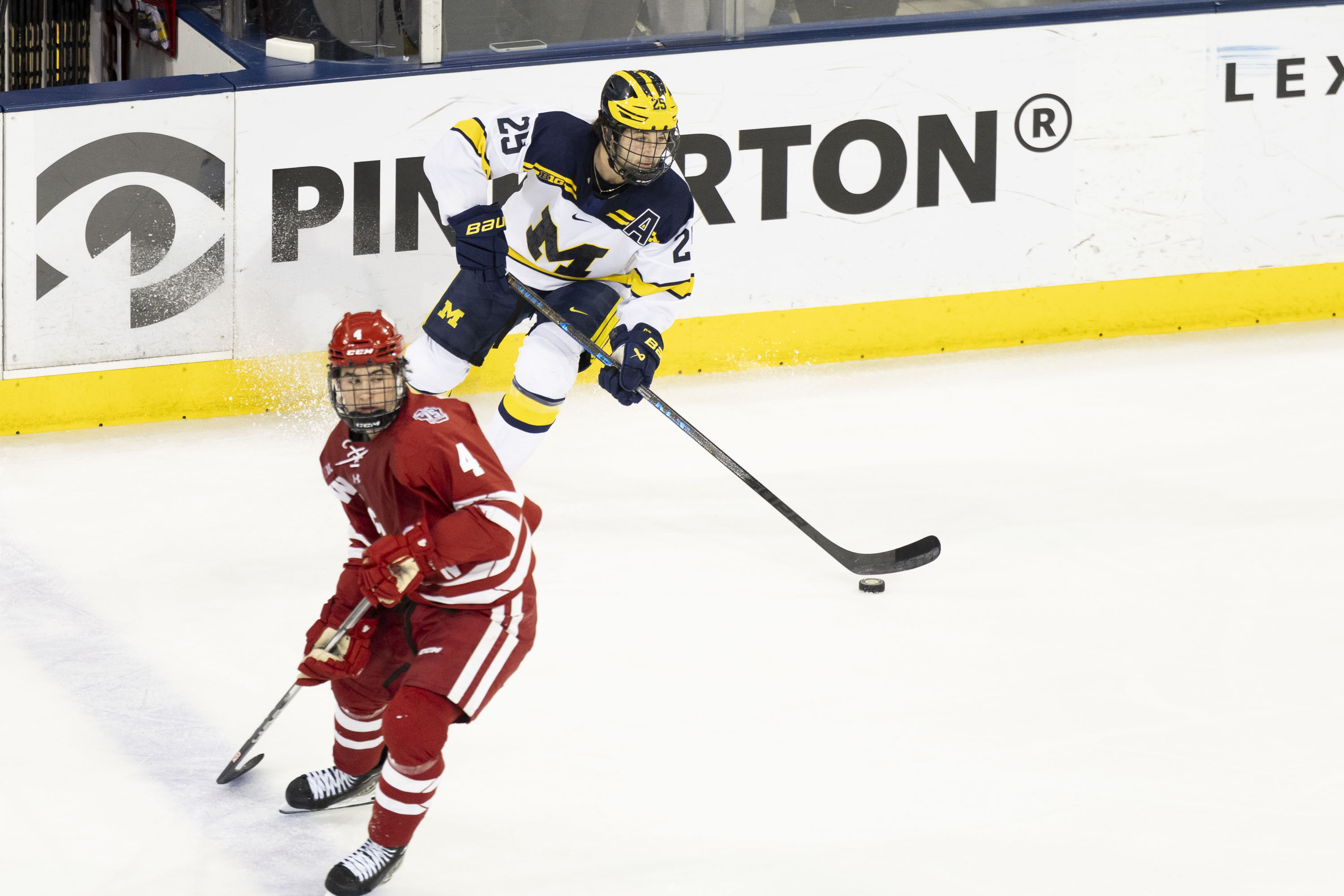 See photos as Michigan hockey defeats Wisconsin - mlive.com