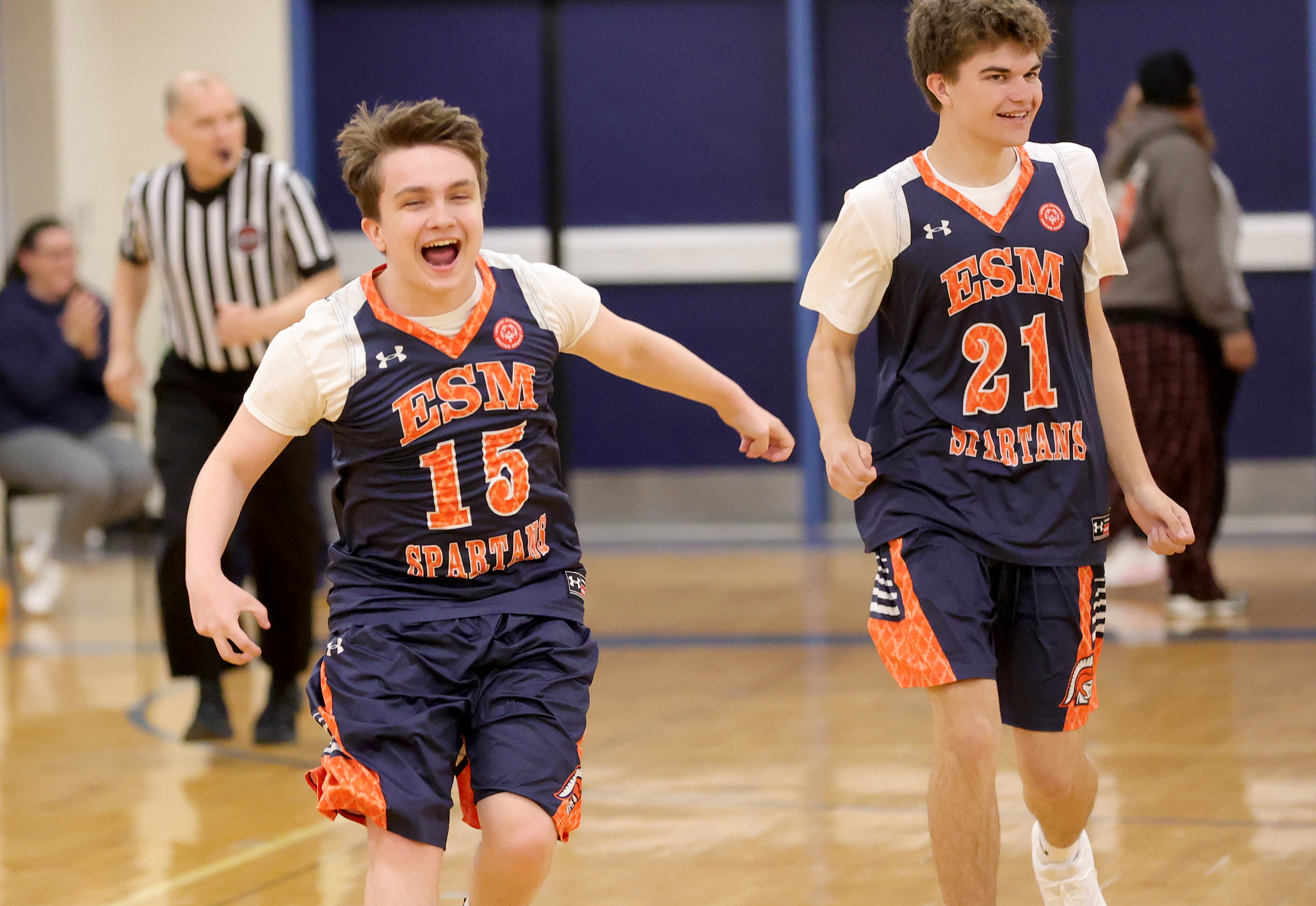 Central NY school unites to cheer on Unified basketball athletes ...