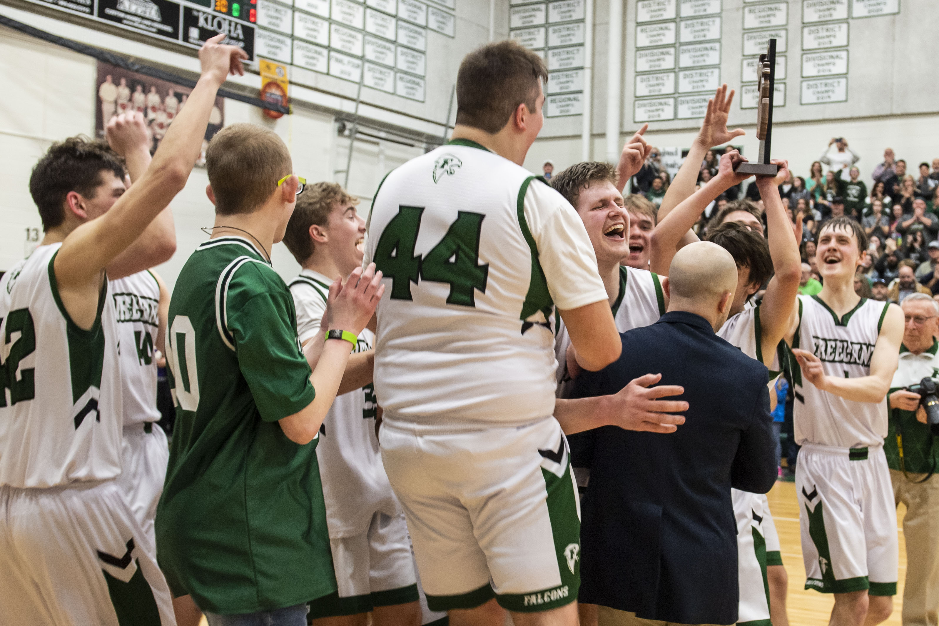 Freeland boys basketball takes down Garber in championship game - mlive.com