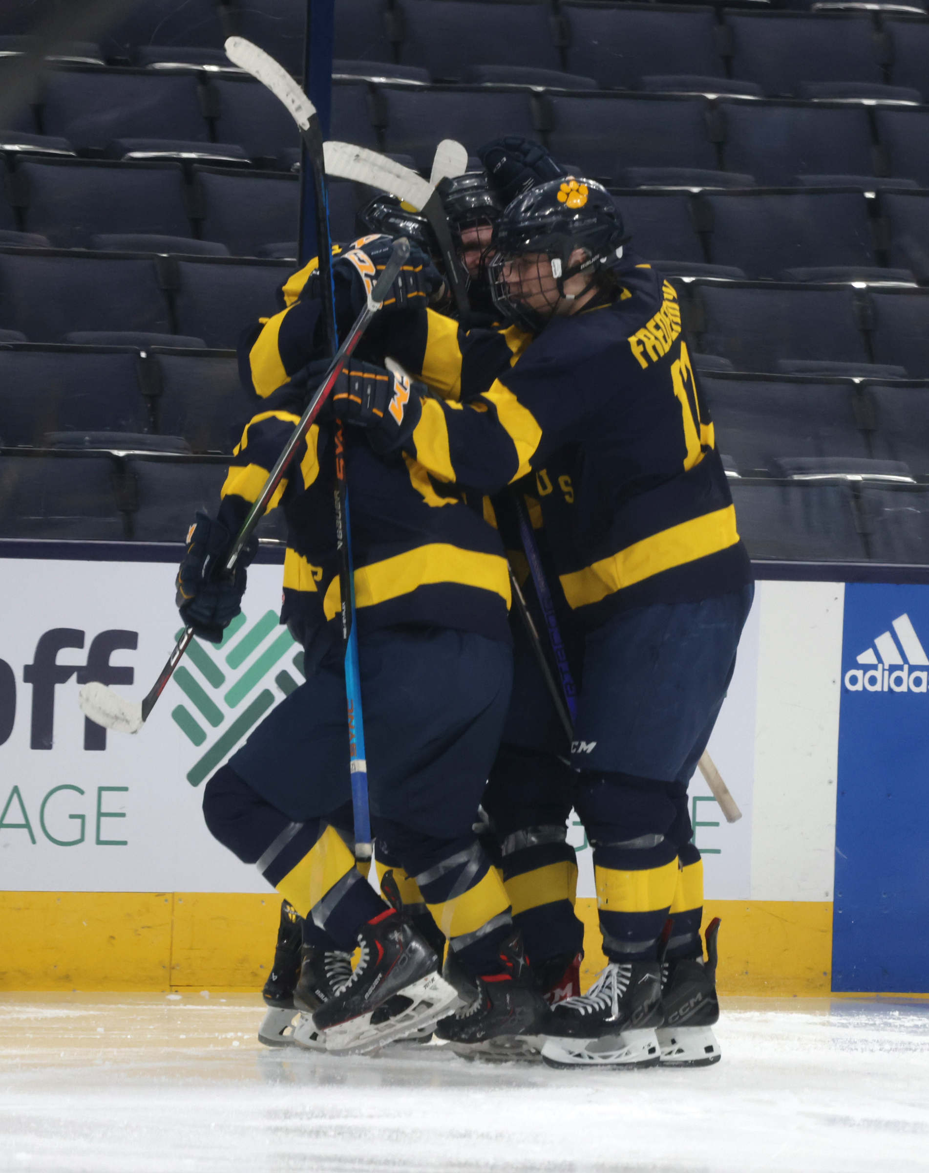 St. Ignatius vs St. Francis de Sales, hockey semifinals - cleveland.com