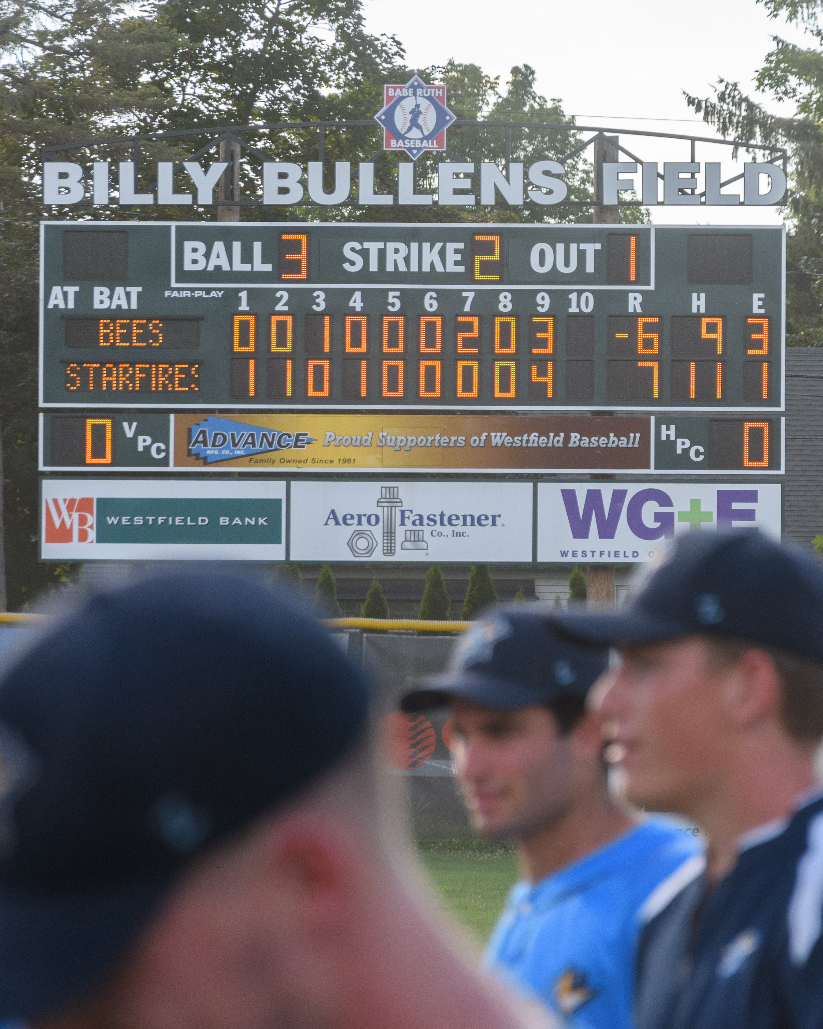 Westfield Starfires vs New Britain Bees Baseball - masslive.com