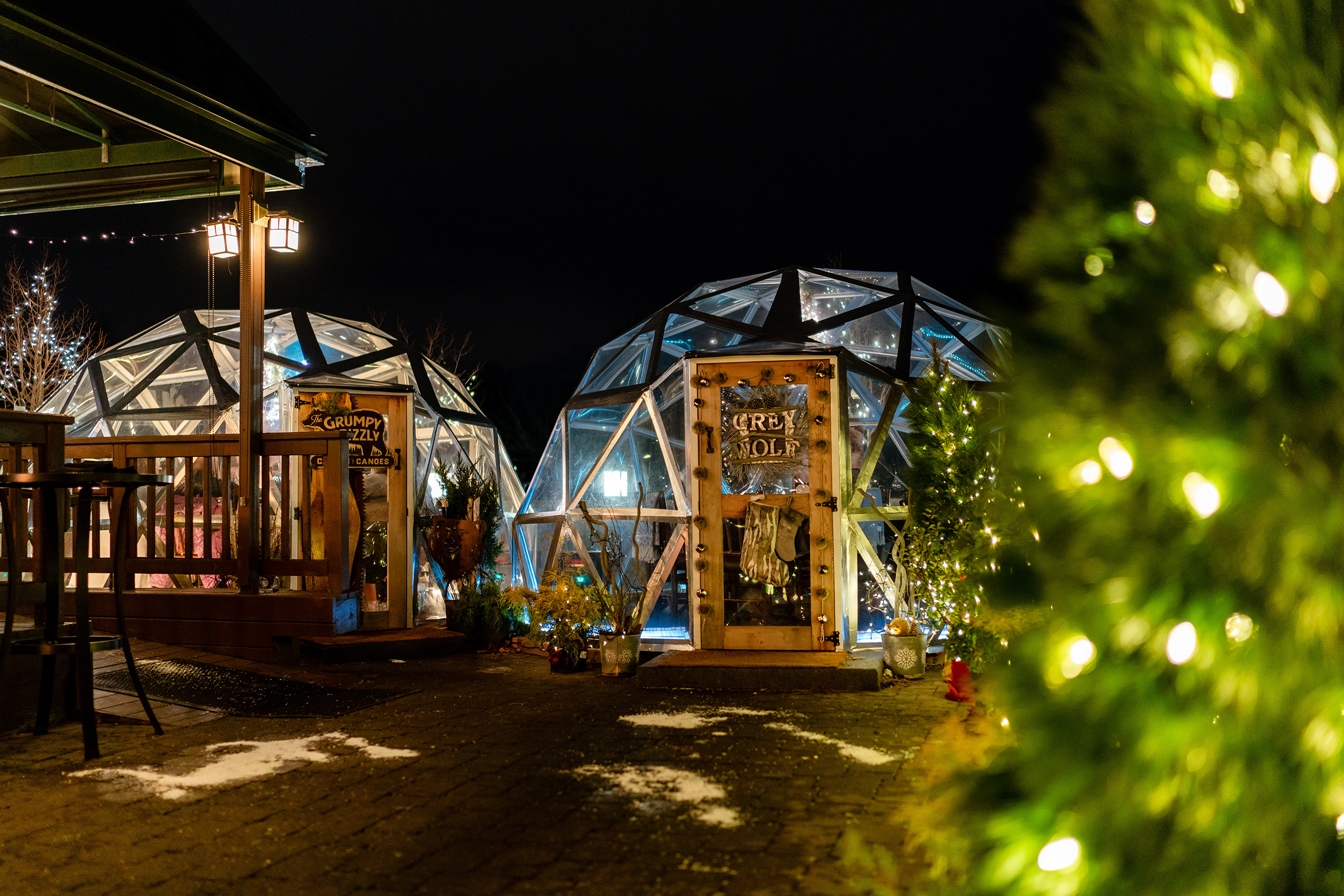 Socially distanced outdoor dining in colder weather - mlive.com