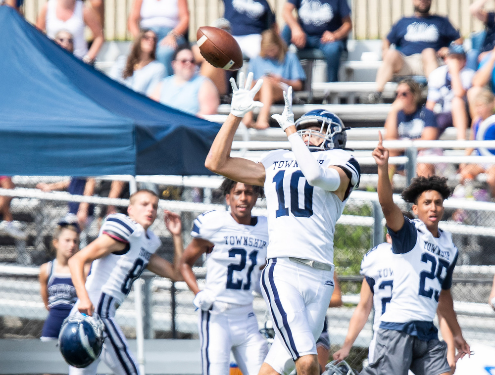 Manheim Twp. defeats Harrisburg 24-20 in high school football ...