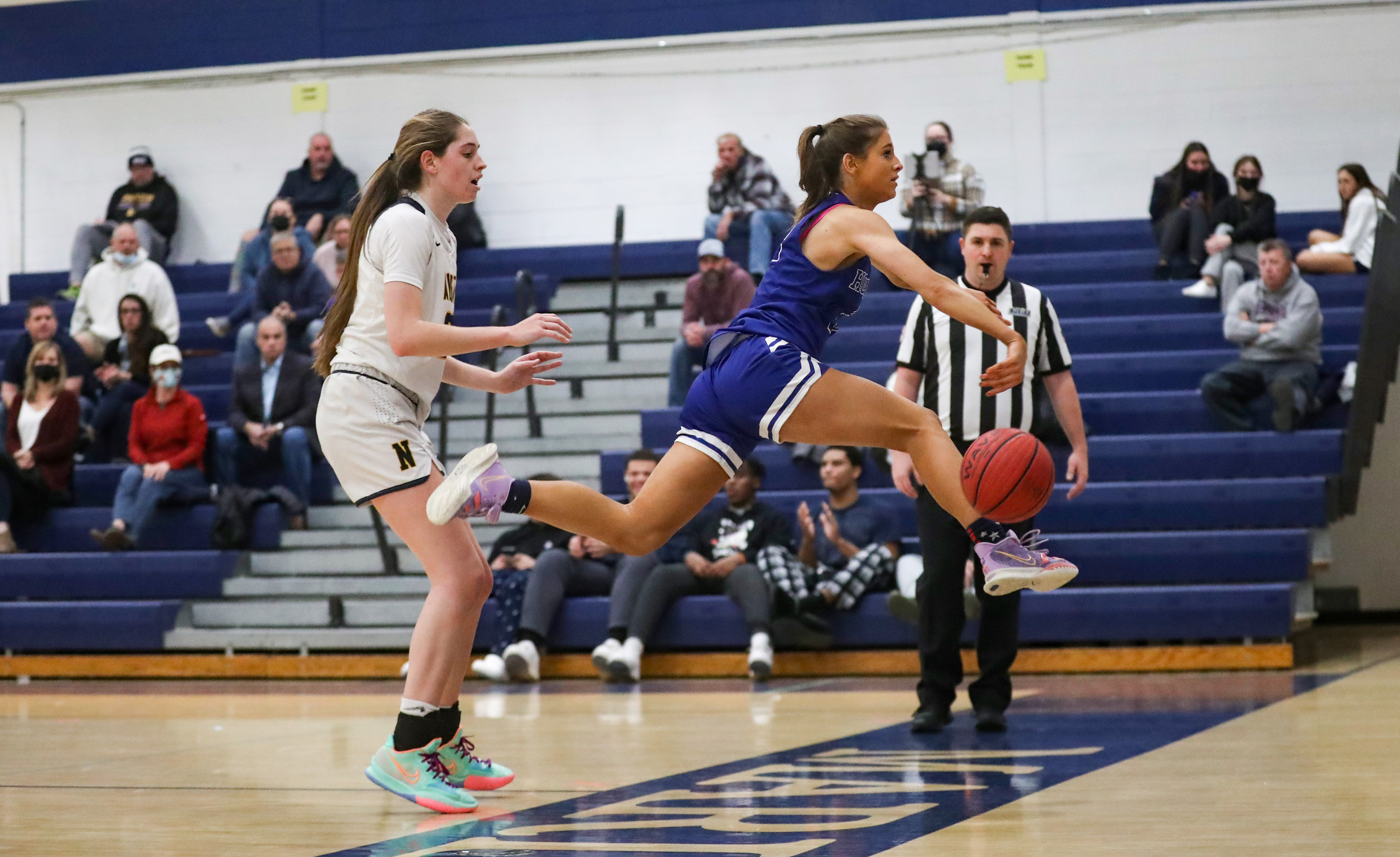 Girls basketball: Holmdel defeats Toms River North, 57-39 - nj.com