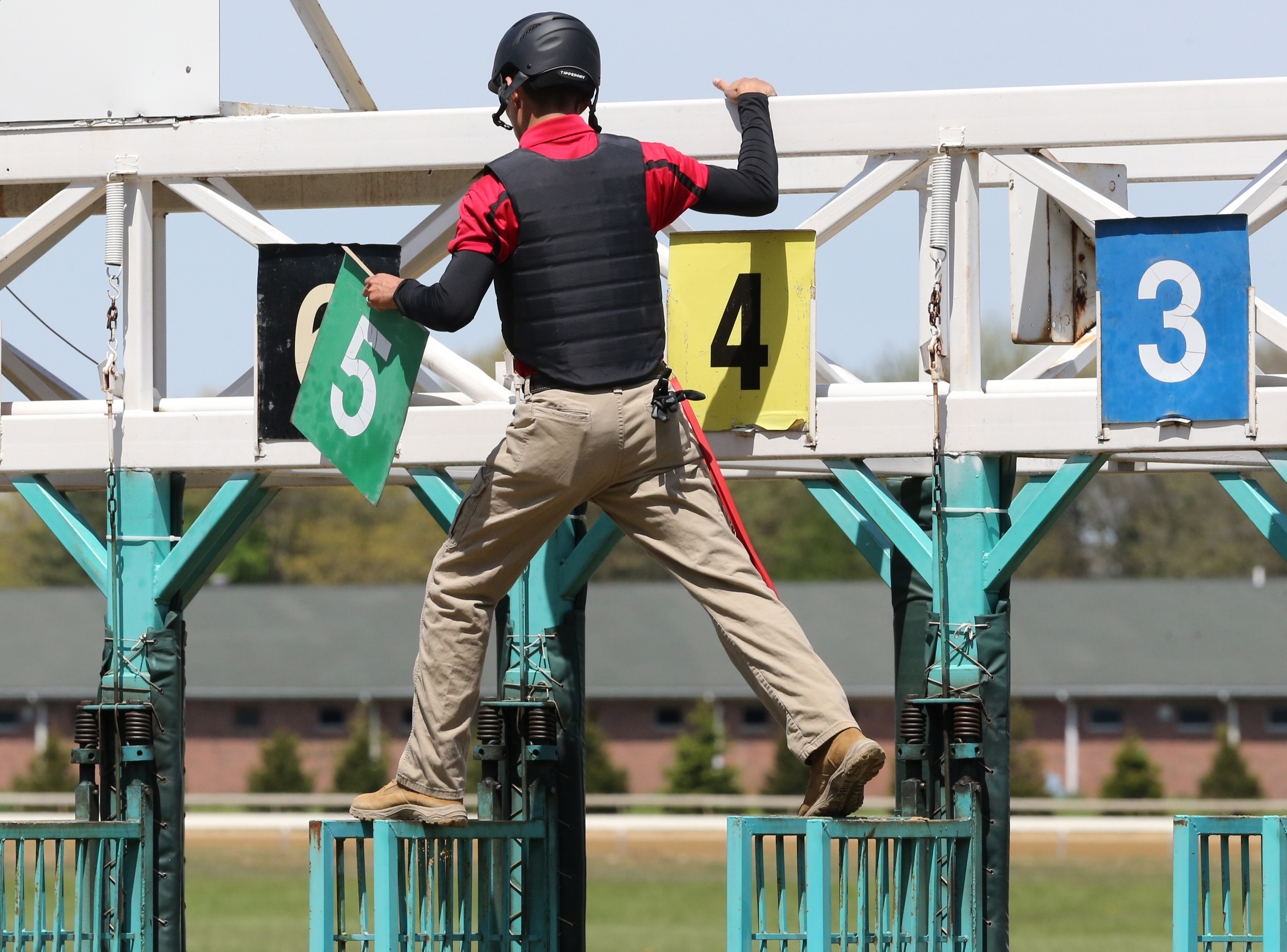 Kentucky Derby winning jockey Sonny Leon is a horse racing regular in ...