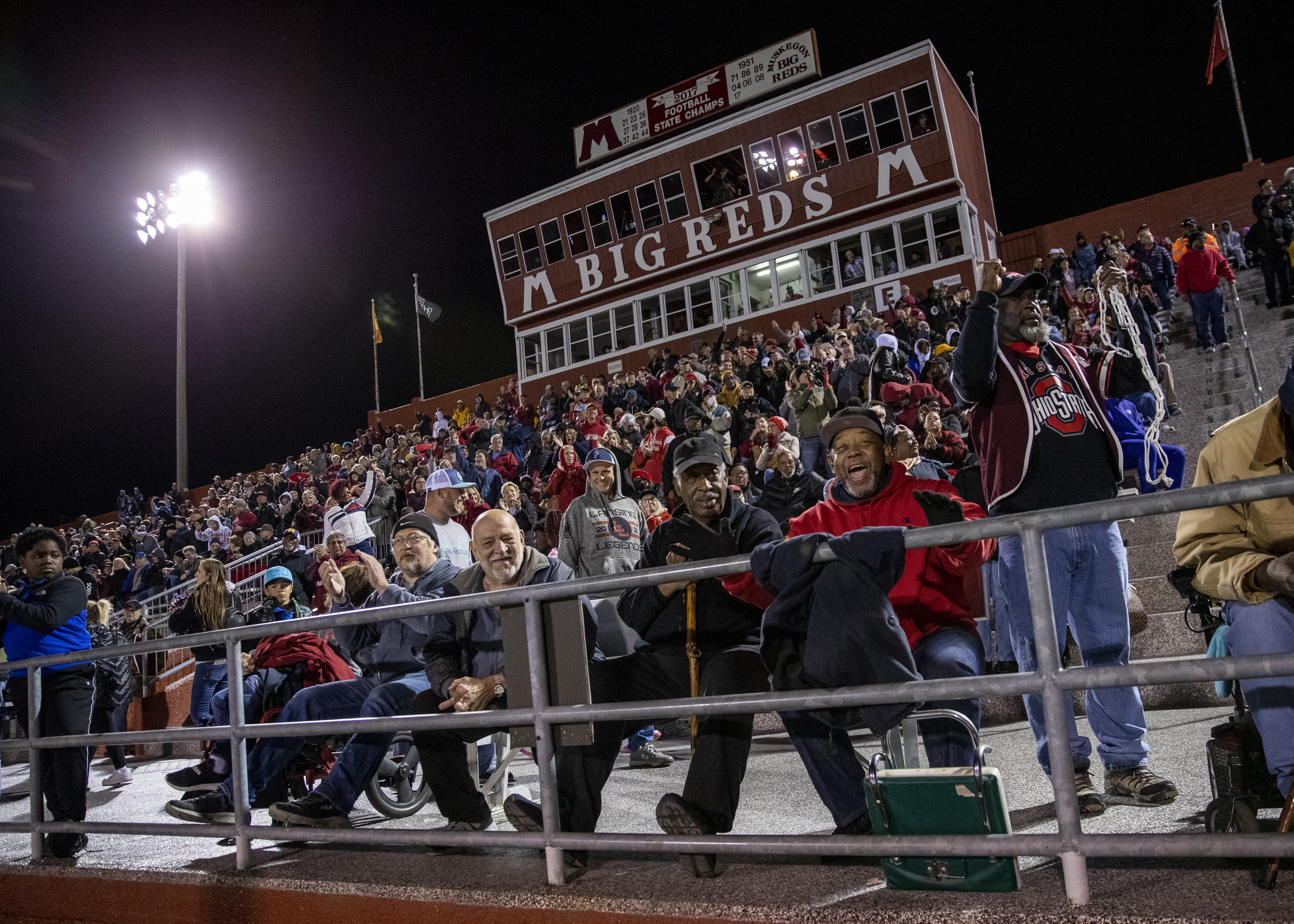 Muskegon football defeats Mona Shores 55-35 - mlive.com