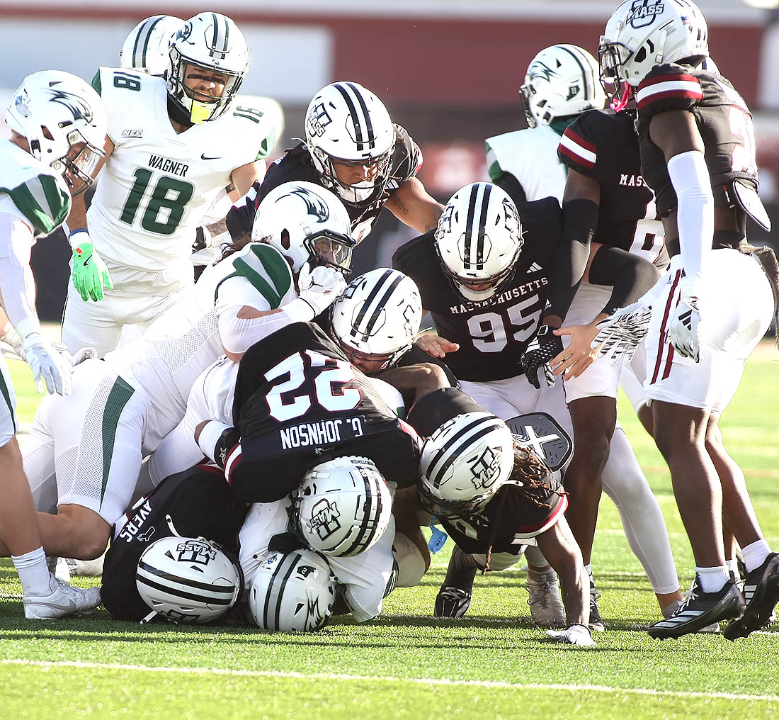 UMass Football vs Wagner 10/26/24 - masslive.com