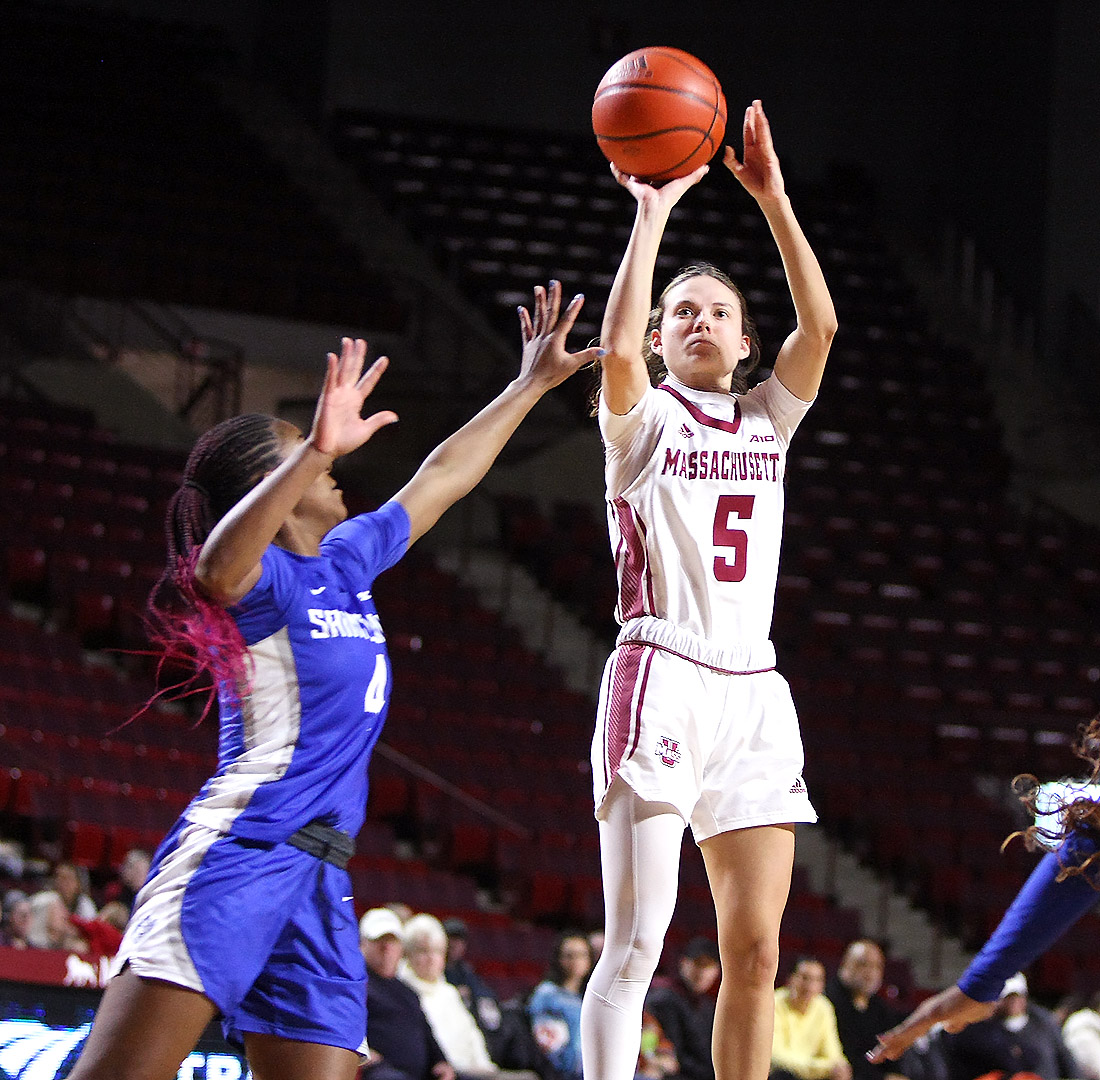 UMass Women's Basketball vs Saint Louis 1/6/24 - masslive.com