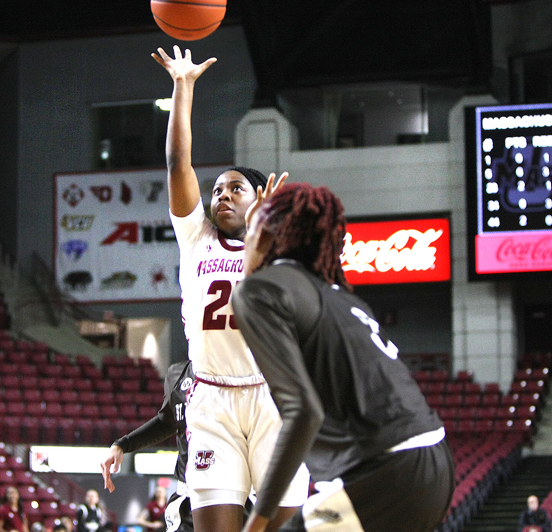 UMass Women's Basketball vs Saint Bonaventure 12/31/22 - masslive.com