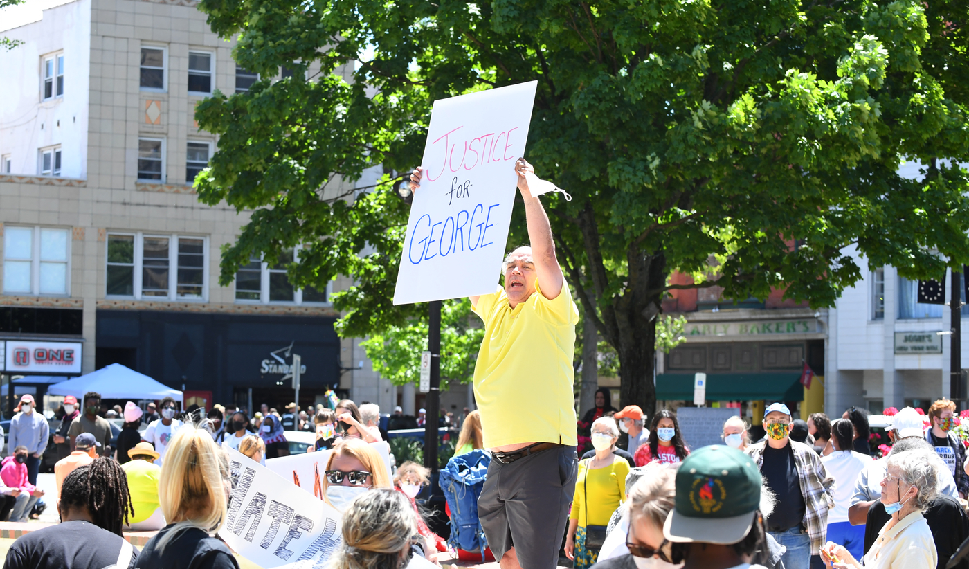 Peaceful protest held in Easton - lehighvalleylive.com