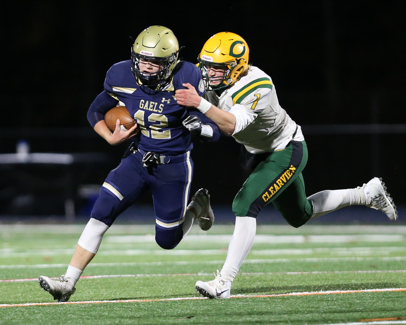 Football: Clearview defeats Roxbury 26-7. - nj.com